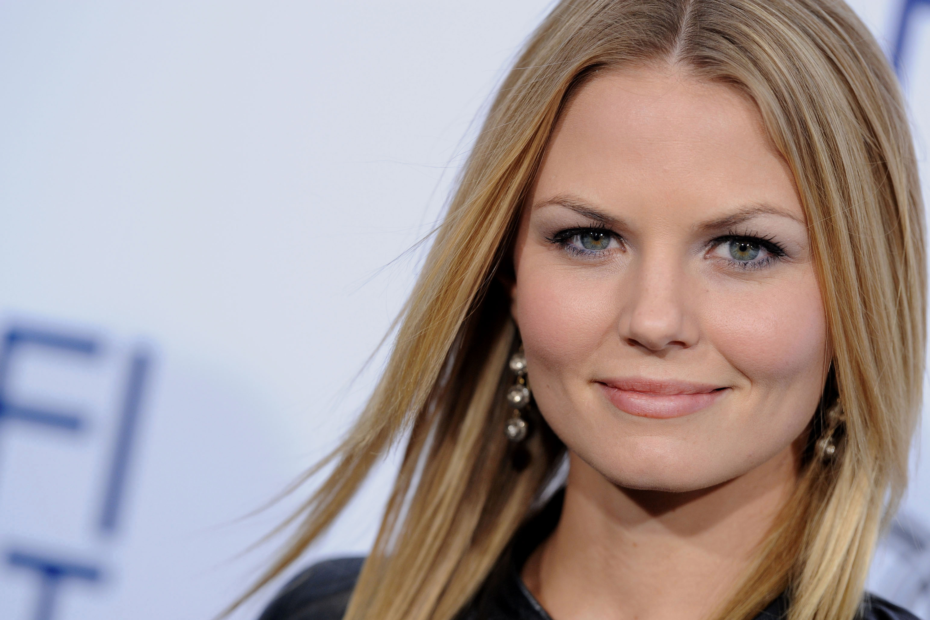 3000x2000 Resolution Jennifer Morrison On Stage Pic 3000x2000 ...