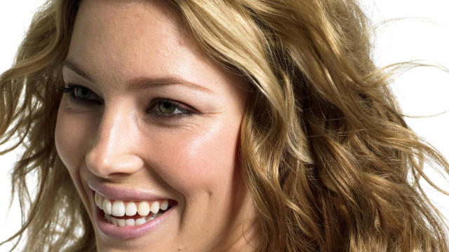 640x360 Resolution Jessica Biel Laughing Images 640x360 Resolution ...