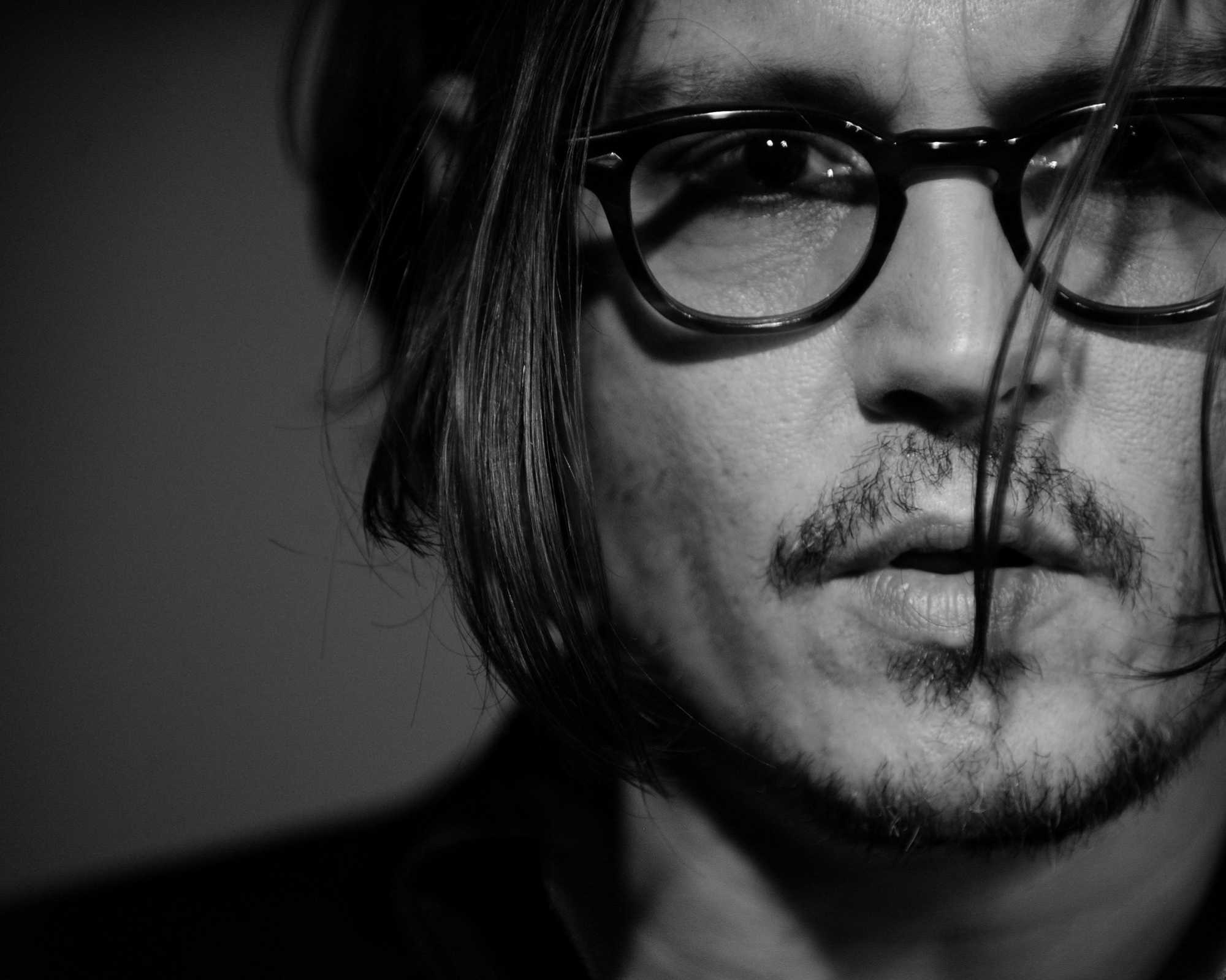 2000x1599 Resolution Johnny Depp In Specs Close up wallpaper 2000x1599 ...