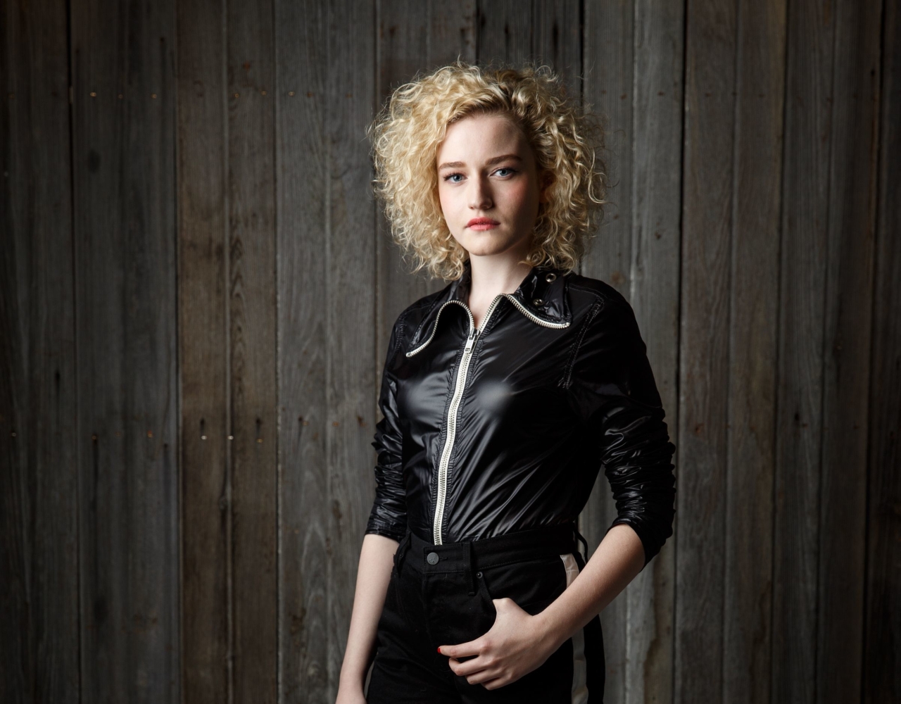 1280x1000 Resolution Julia Garner 2020 1280x1000 Resolution Wallpaper ...