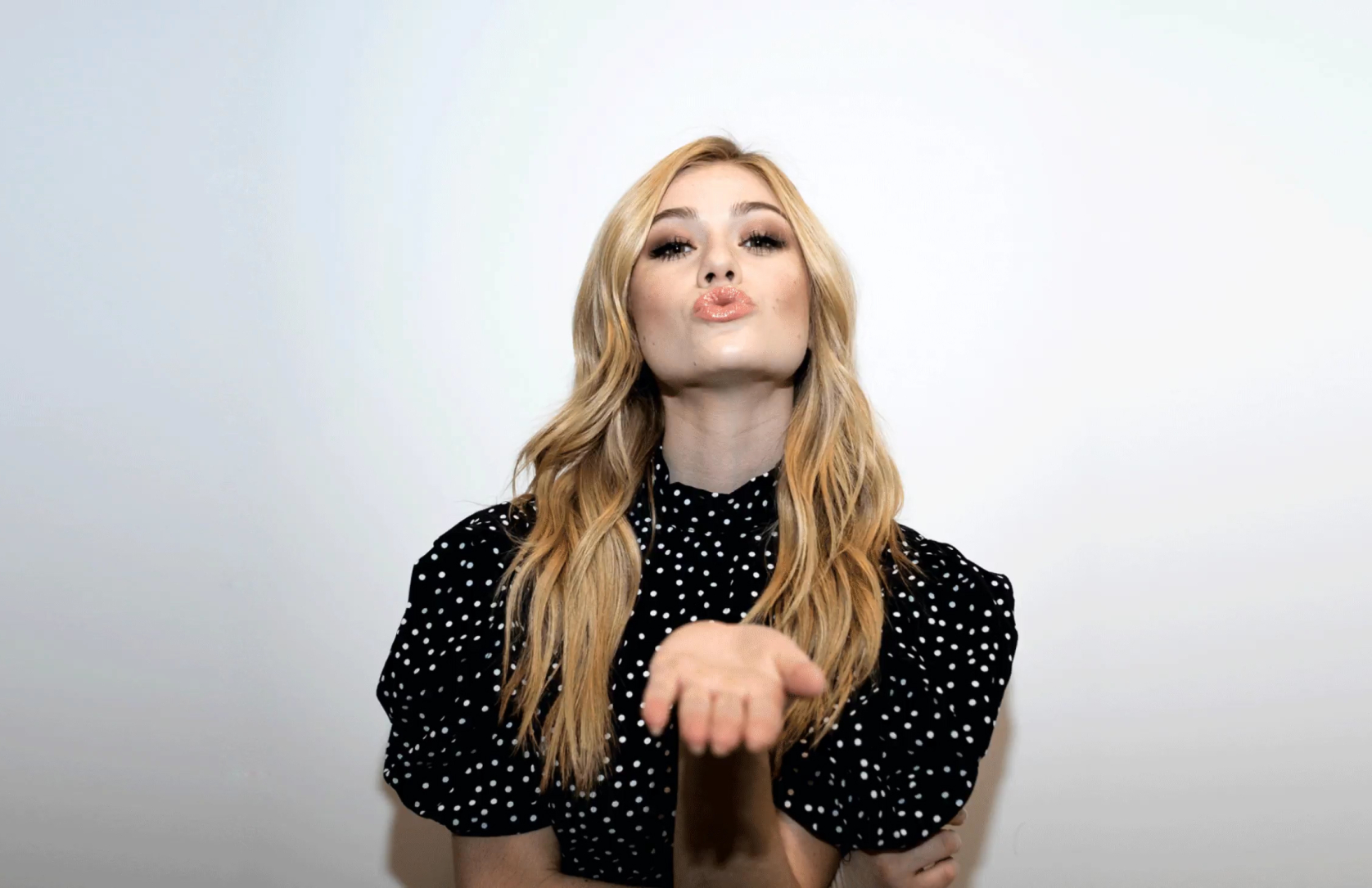 1676x1085 Katherine McNamara Portrait 2020 1676x1085 Resolution ...