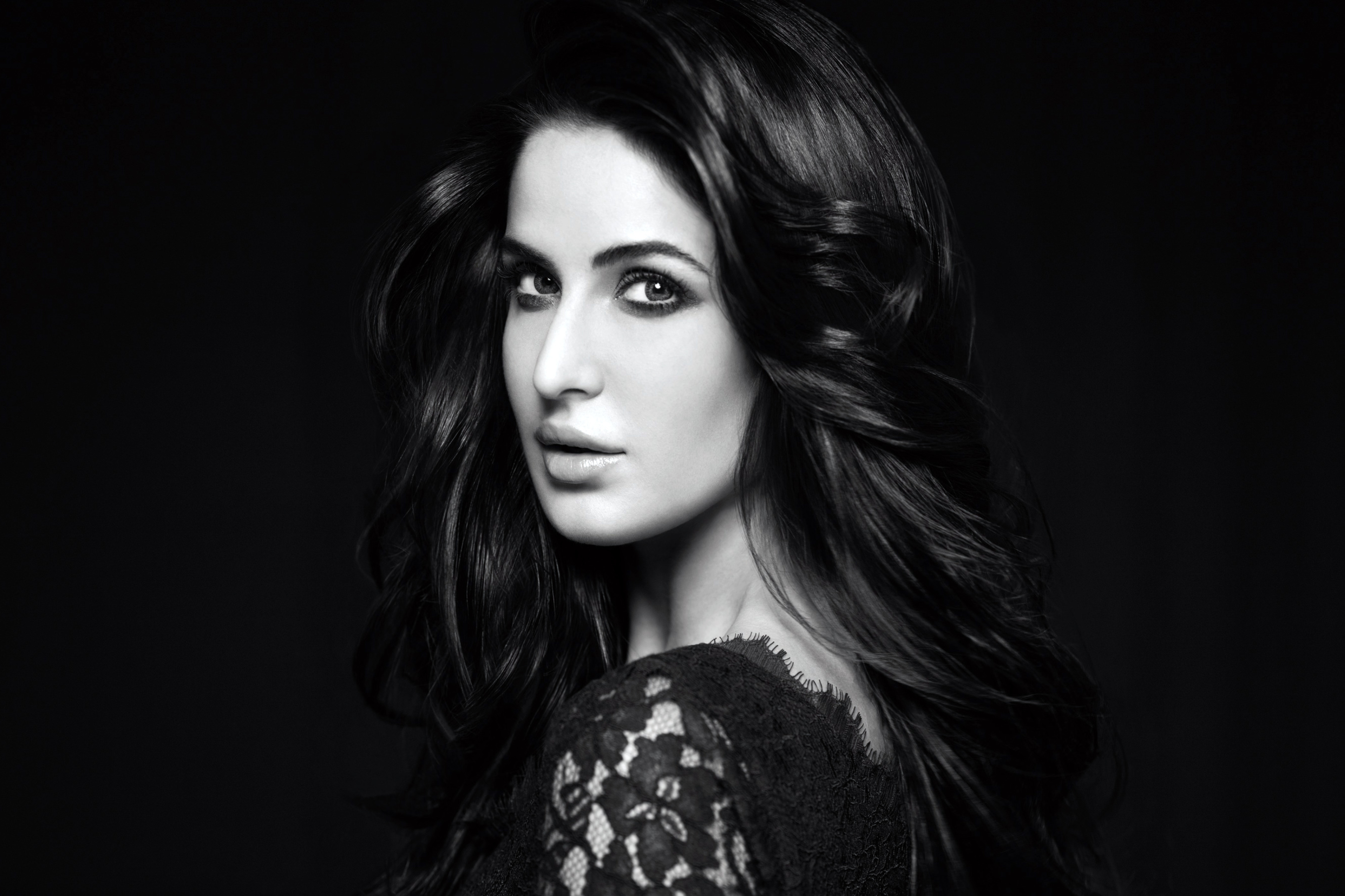 3840x2560 Resolution Katrina Kaif Black and White wallpapers 3840x2560 ...