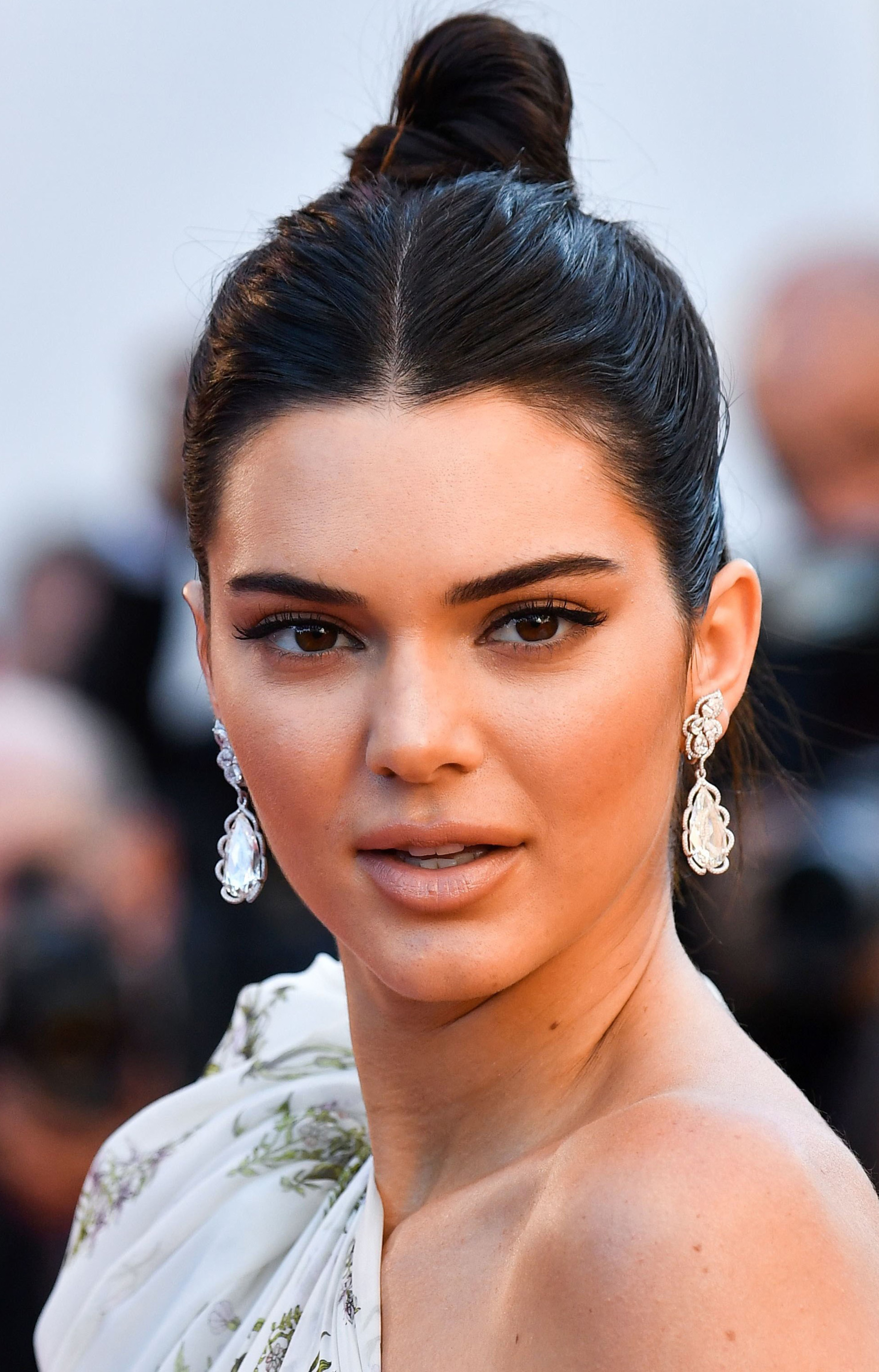 3000x4680 Resolution Kendall Jenner Fashion Model Portrait 3000x4680 ...