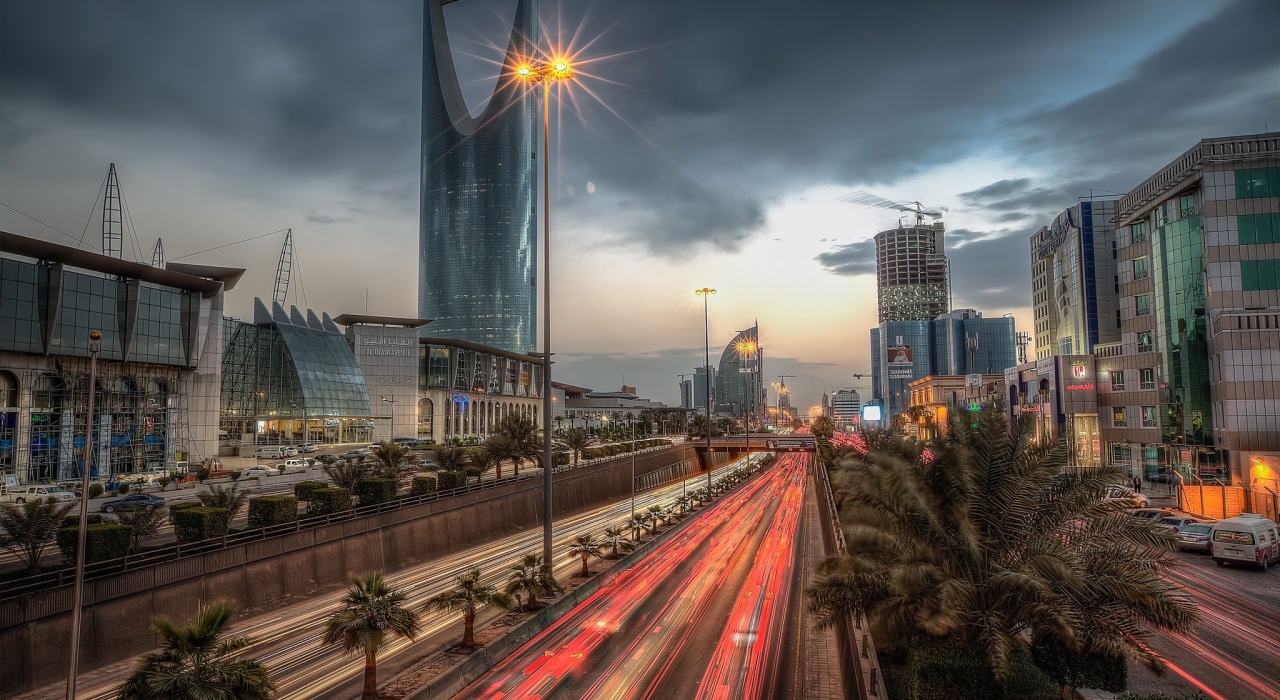 1280x700 Resolution Kingdom Tower Saudi Arabia 1280x700 Resolution ...