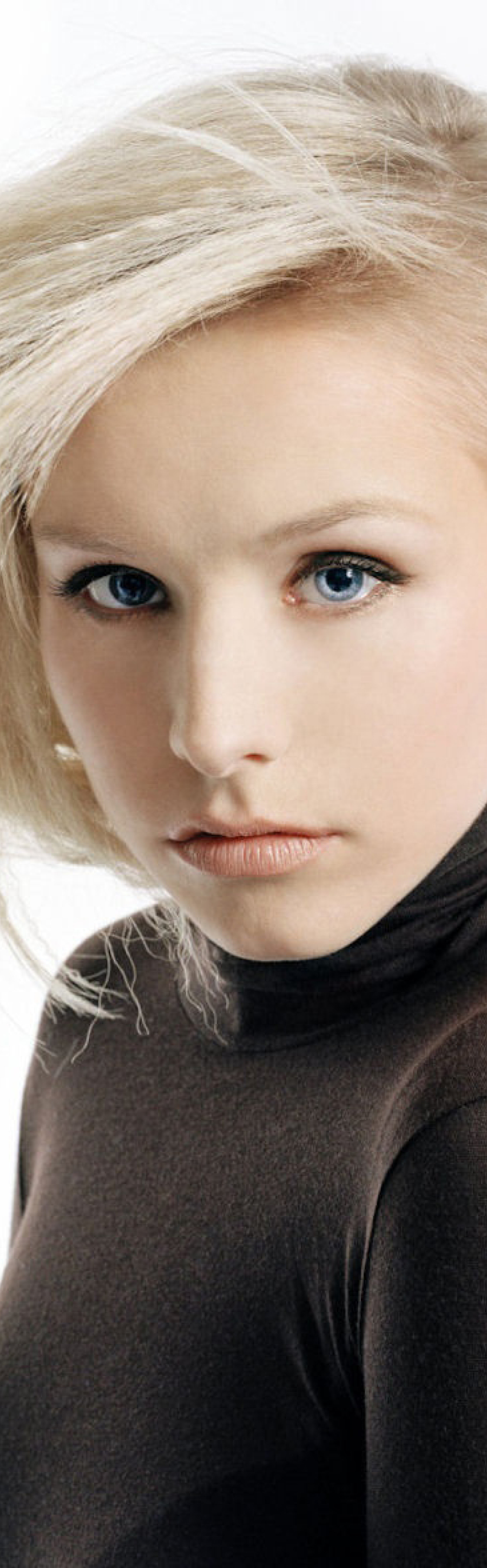 900x2900 Kristen Bell short hair wallpapers 900x2900 Resolution ...