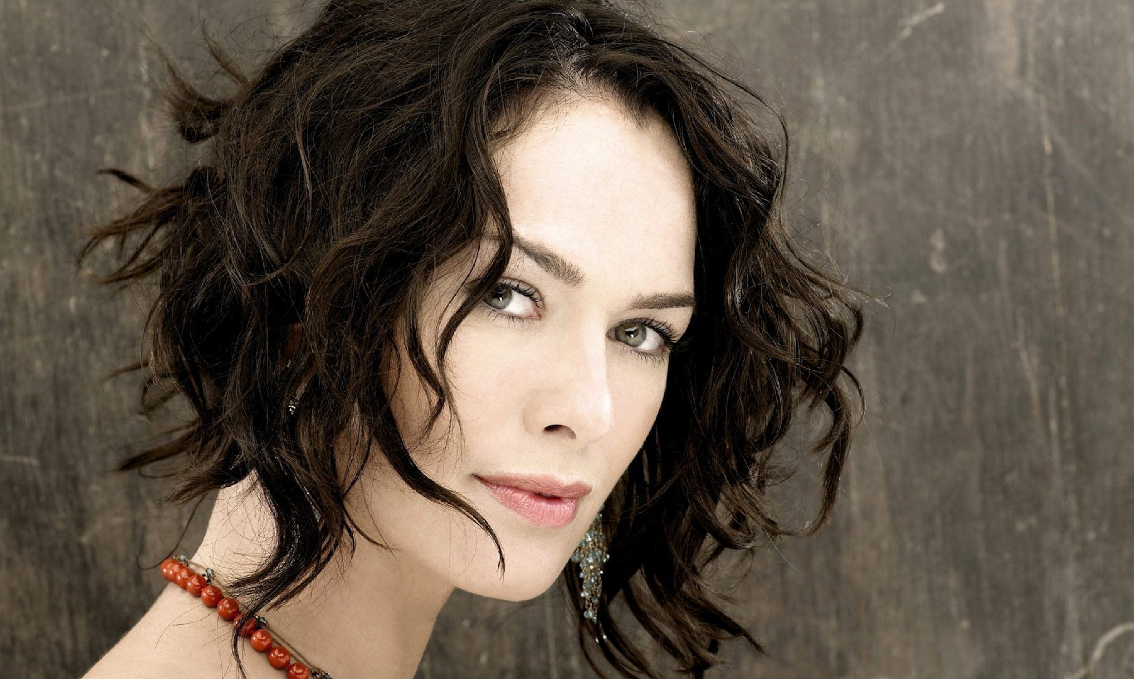 3840x2300 Resolution Lena Headey Images 3840x2300 Resolution Wallpaper ...