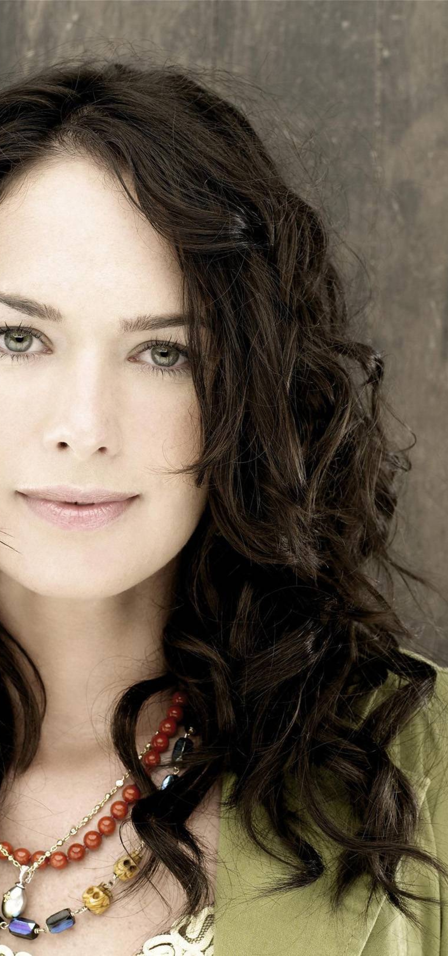 1500x3200 Resolution Lena Headey Smile Images 1500x3200 Resolution ...