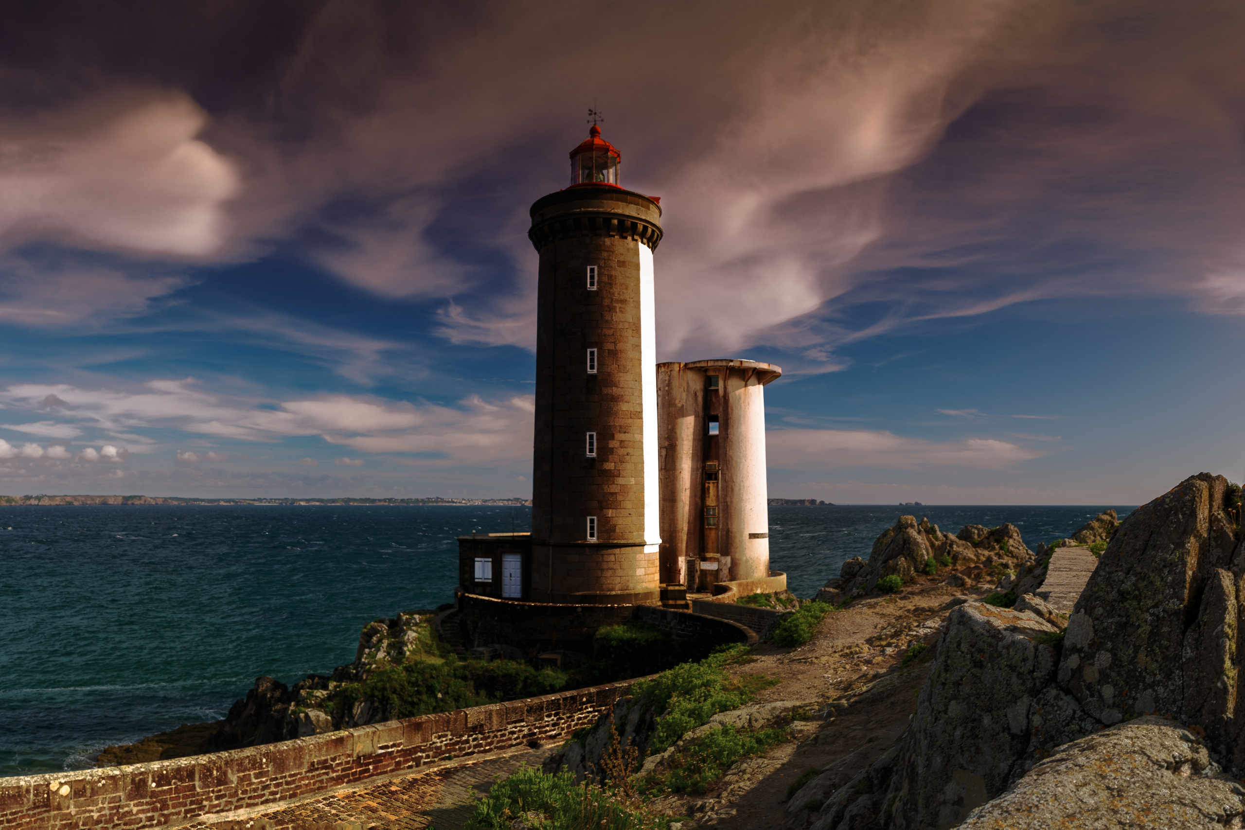 2560x1707 Resolution Lighthouse in France 2560x1707 Resolution ...