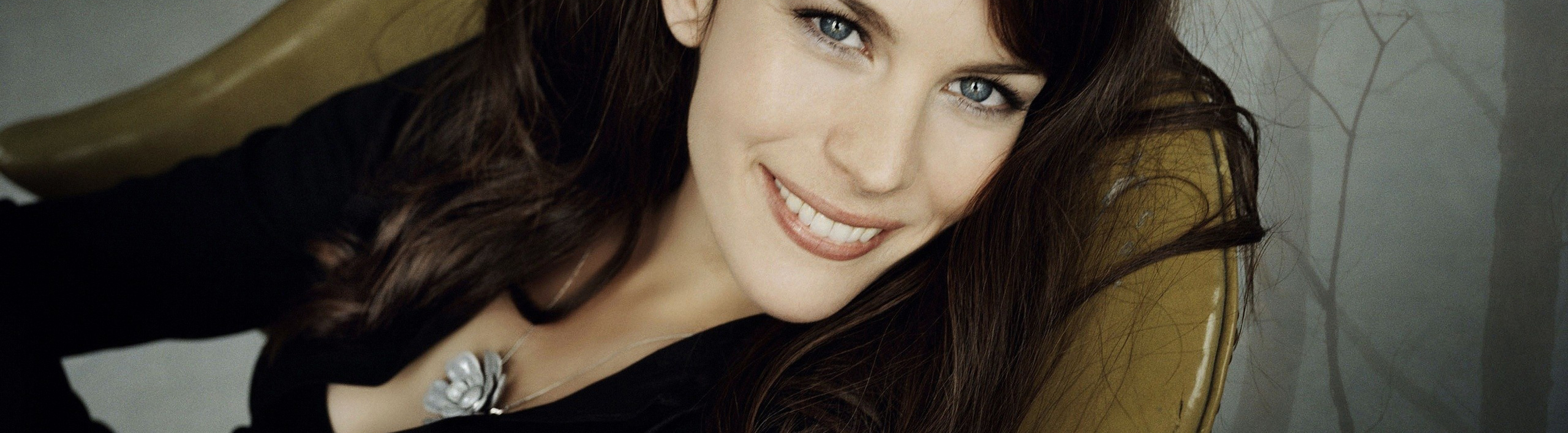 5220x1440 Resolution Liv Tyler smile wallpapers 5220x1440 Resolution ...