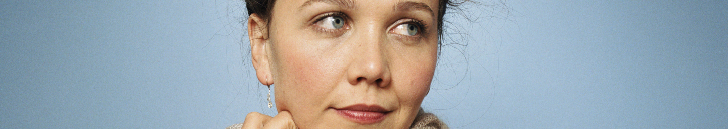 1440x256 Resolution Maggie Gyllenhaal Side Pose 1440x256 Resolution ...