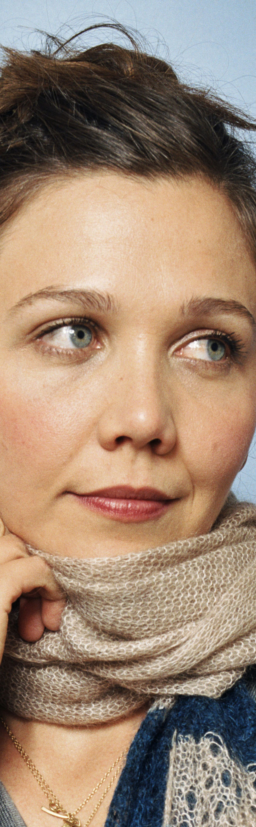900x2900 Maggie Gyllenhaal Side Pose 900x2900 Resolution Wallpaper, HD ...