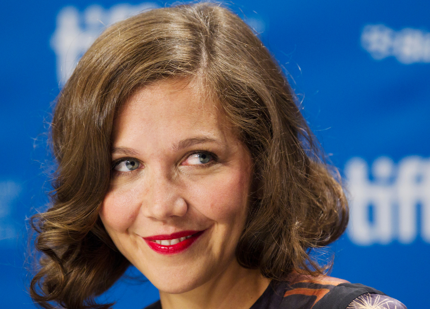 1420x1020 Maggie Gyllenhaal Smile Pic 1420x1020 Resolution Wallpaper ...