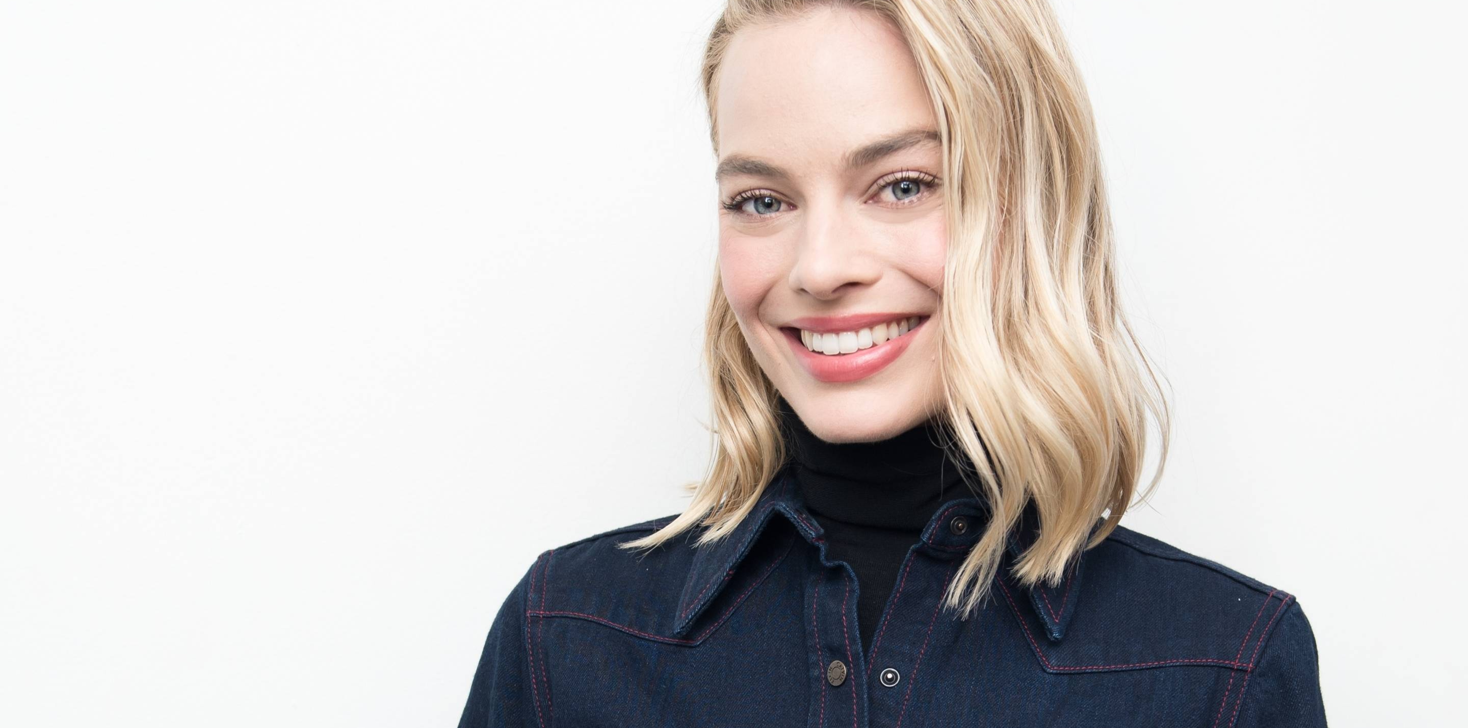 4840x2400 Margot Robbie Beautiful Smile 4840x2400 Resolution Wallpaper ...