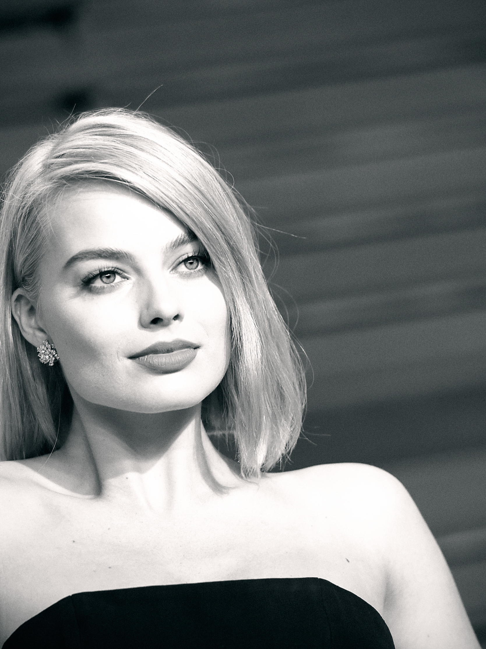 1668x2228 Resolution margot robbie, model, celebrity 1668x2228 ...