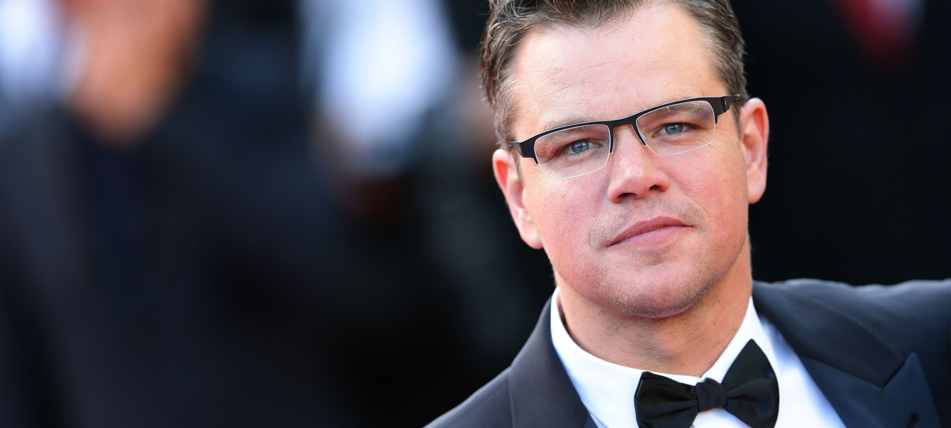 3200x1440 Resolution Matt Damon In Specs 3200x1440 Resolution Wallpaper ...