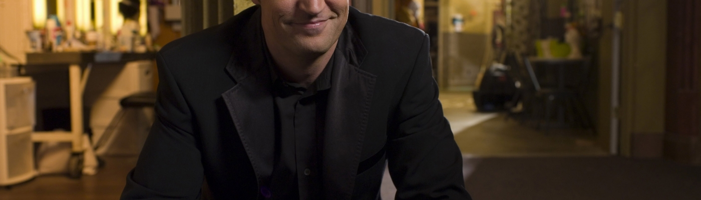 1400x400 Resolution matthew perry, actor, smile 1400x400 Resolution ...