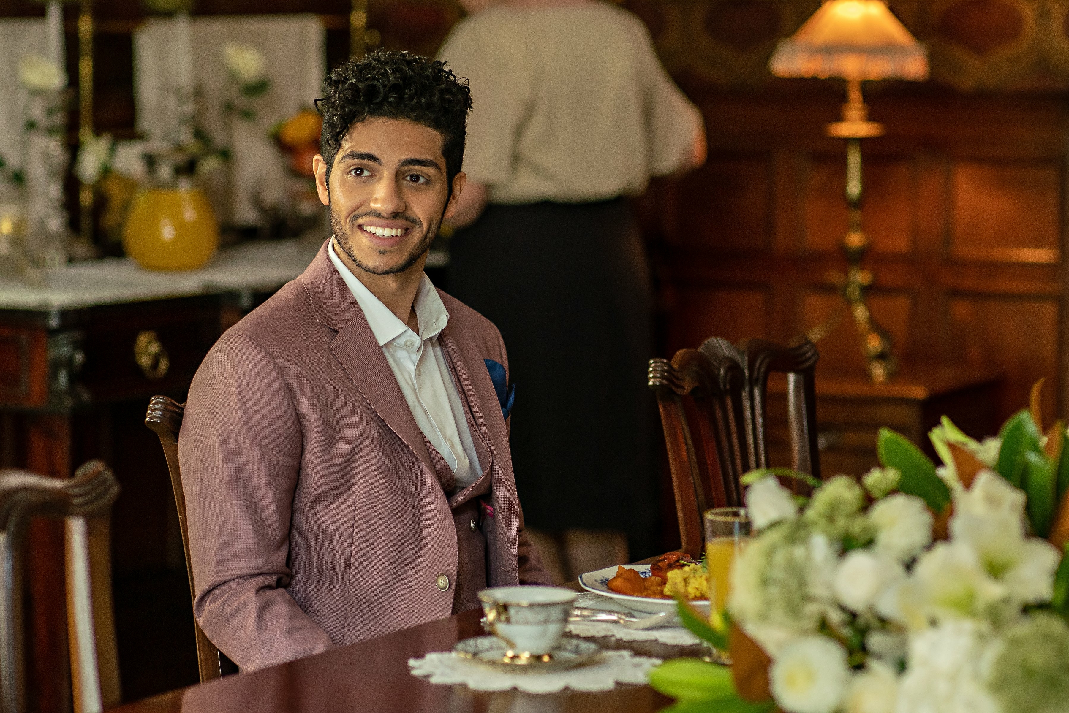 9999x9999 Mena Massoud The Royal Treatment 2021 9999x9999 Resolution ...