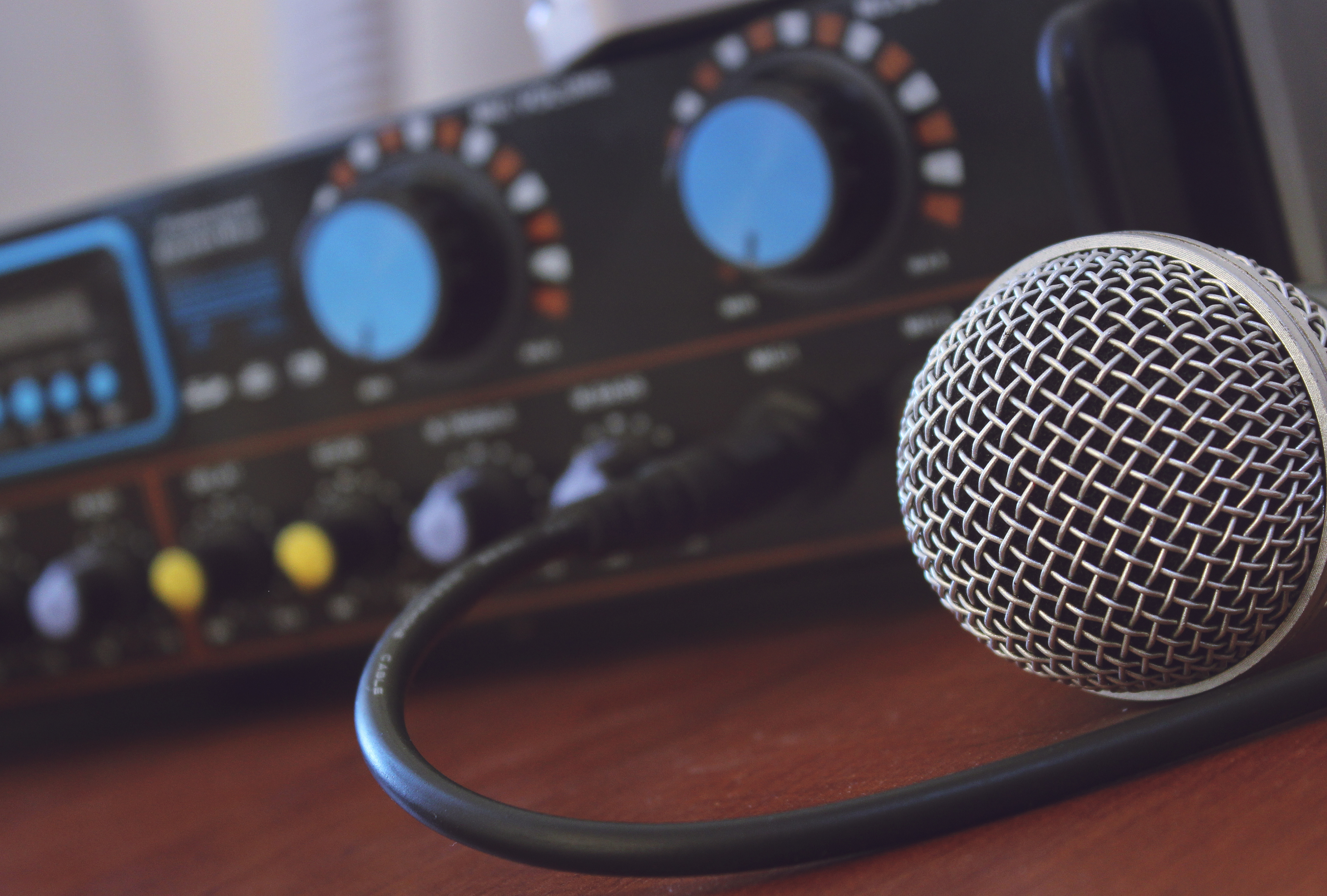 4096x2768 Resolution microphone, music, amplifier 4096x2768 Resolution ...