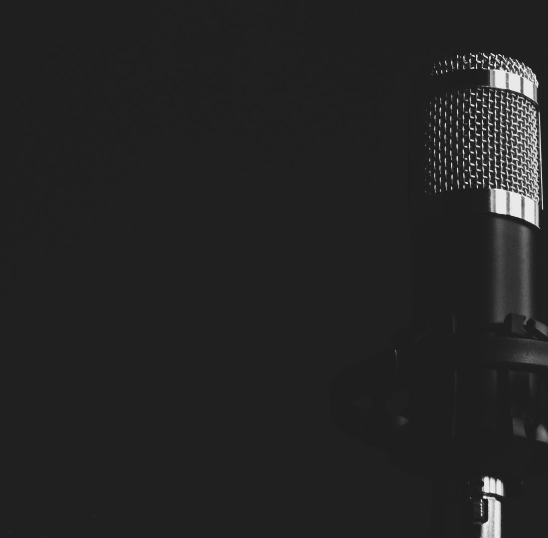 1100x1080 Resolution microphone, music, bw 1100x1080 Resolution ...