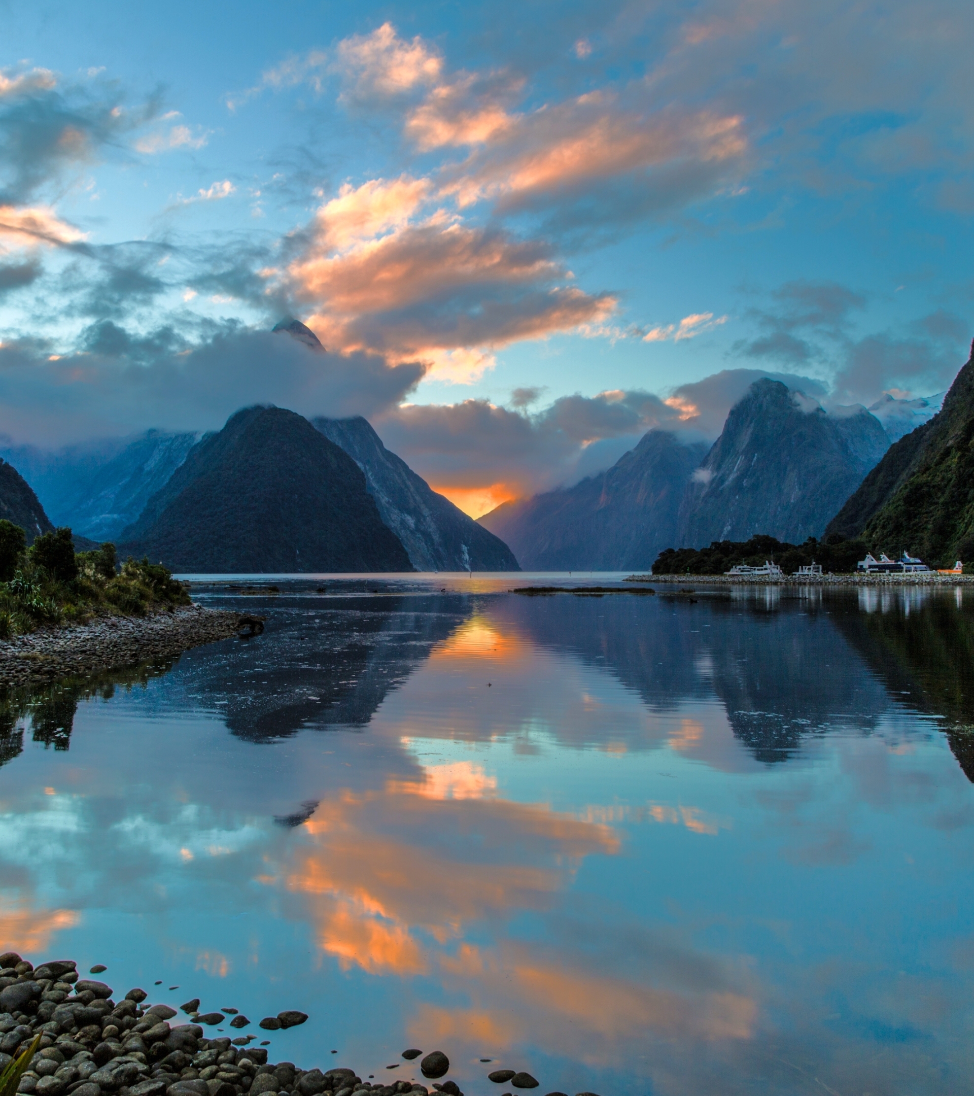 1920x2160 Resolution milford sound, new zealand, bay 1920x2160 ...