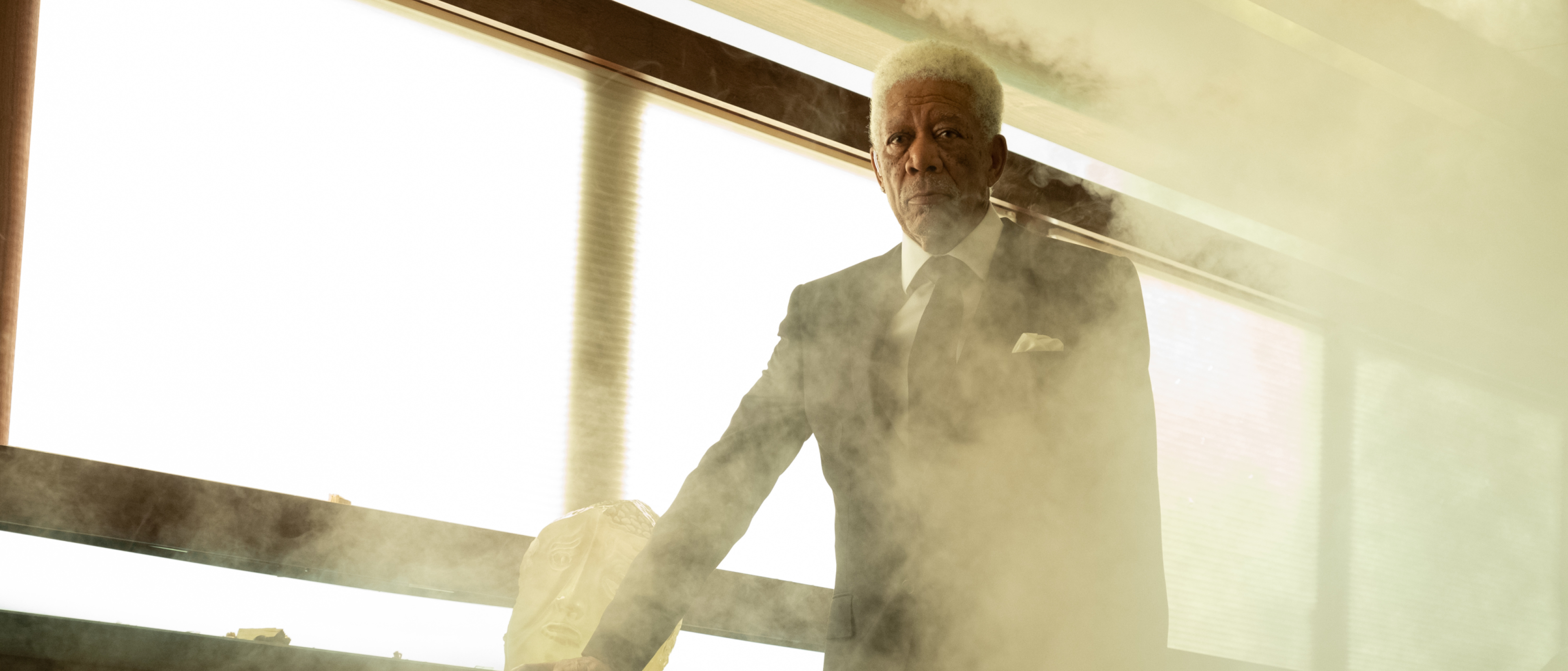 3840x1644 Resolution Morgan Freeman in The Hitman's Wife's Bodyguard ...