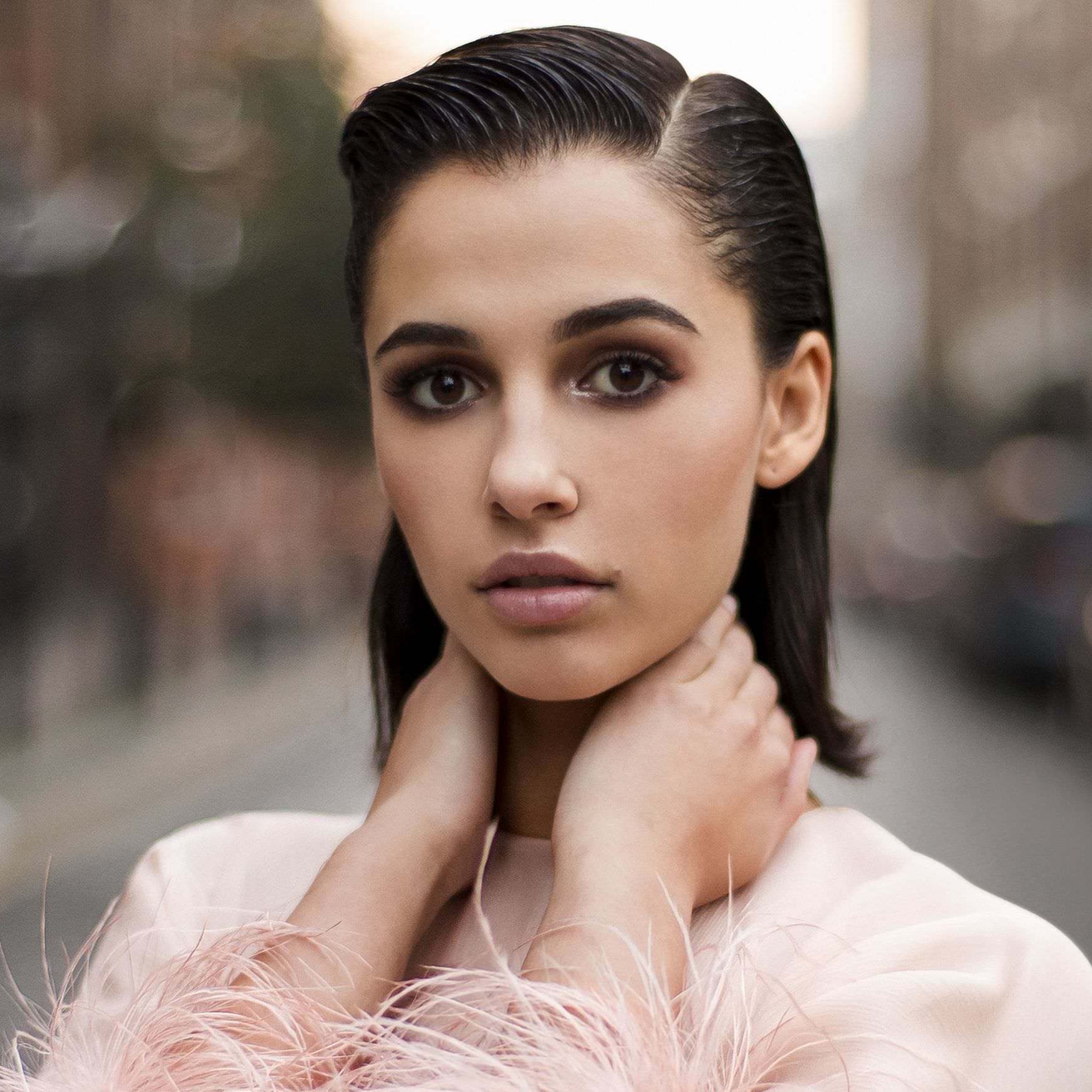 2480x2480 Resolution Naomi Scott Aka Jasmine Aladdin Actress 2480x2480 ...