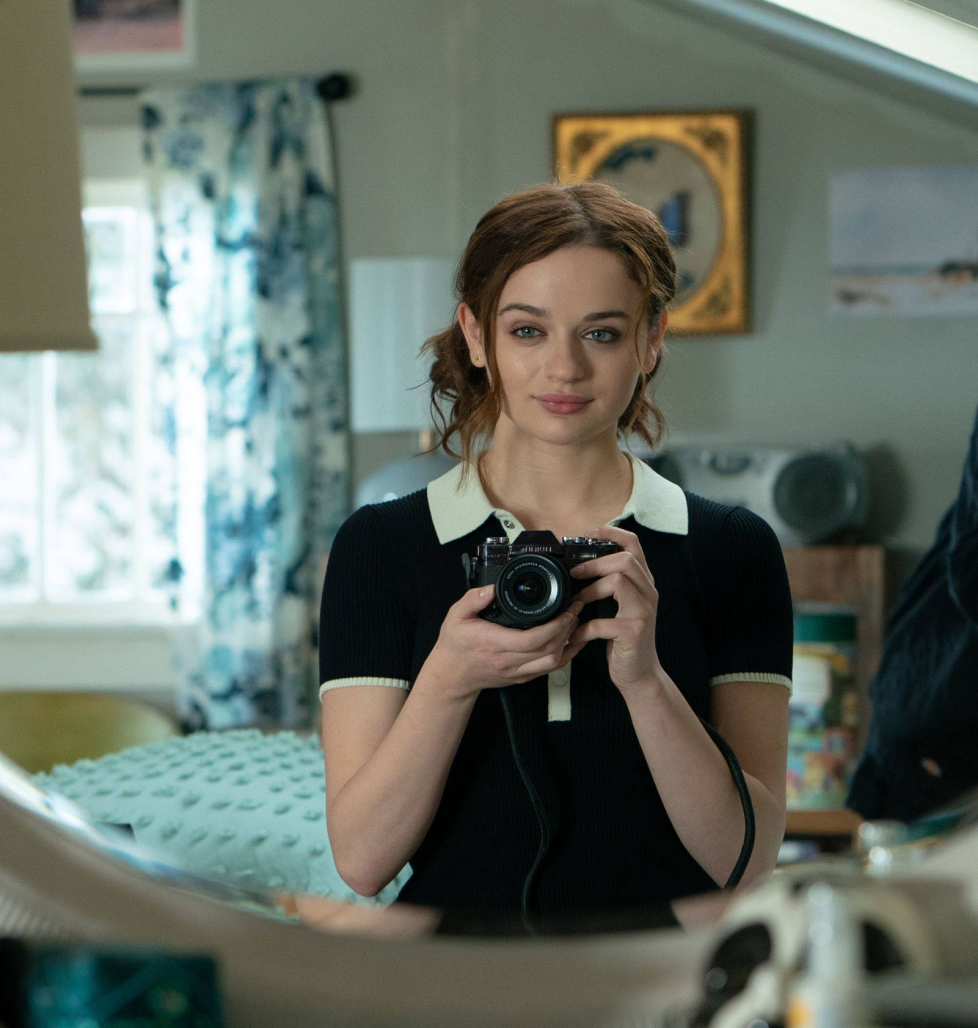 1980x2080 Resolution Netflix The In Between Movie 1980x2080 Resolution ...