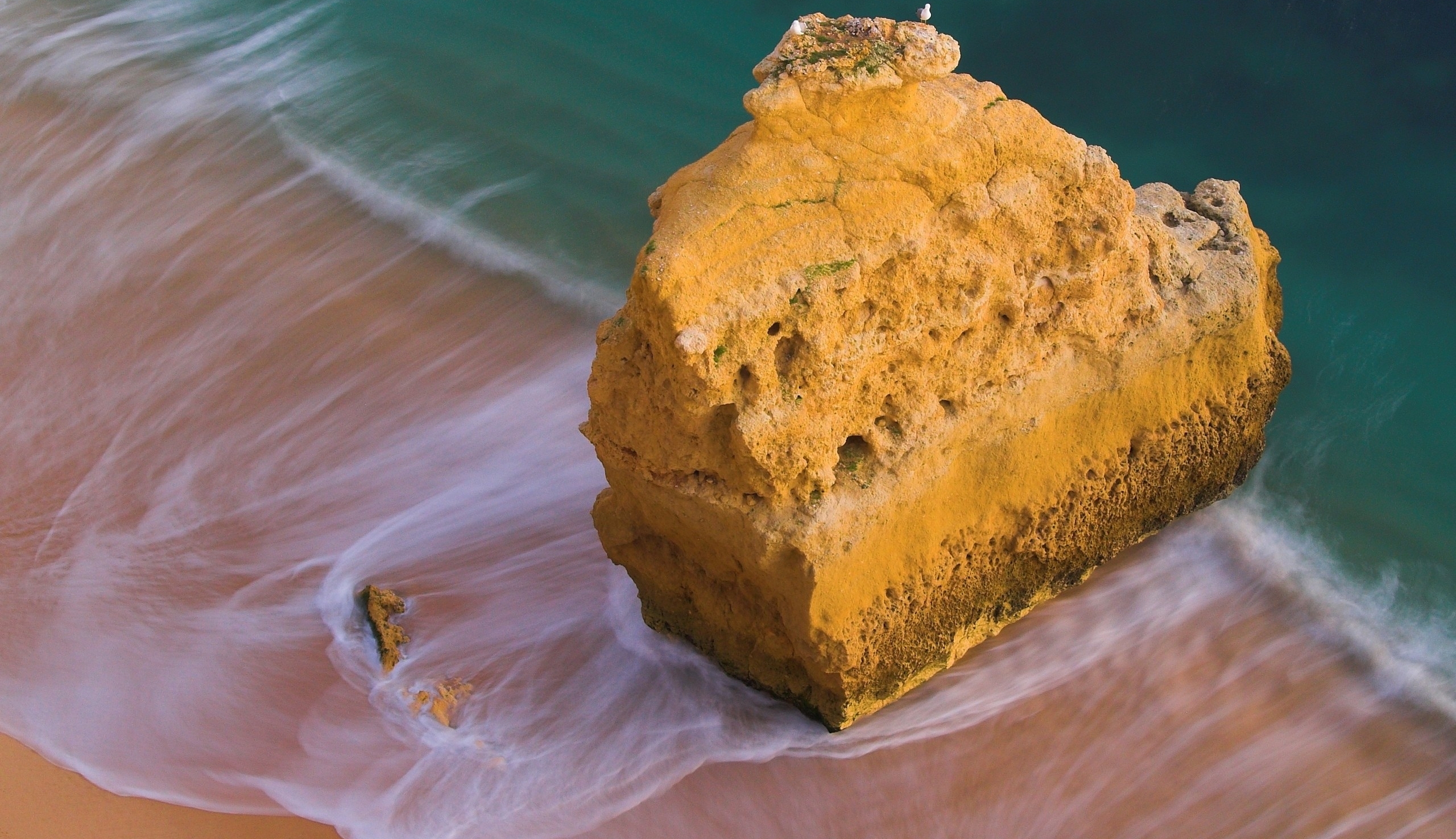 2560x1476 ocean, rock, beach 2560x1476 Resolution Wallpaper, HD Nature ...