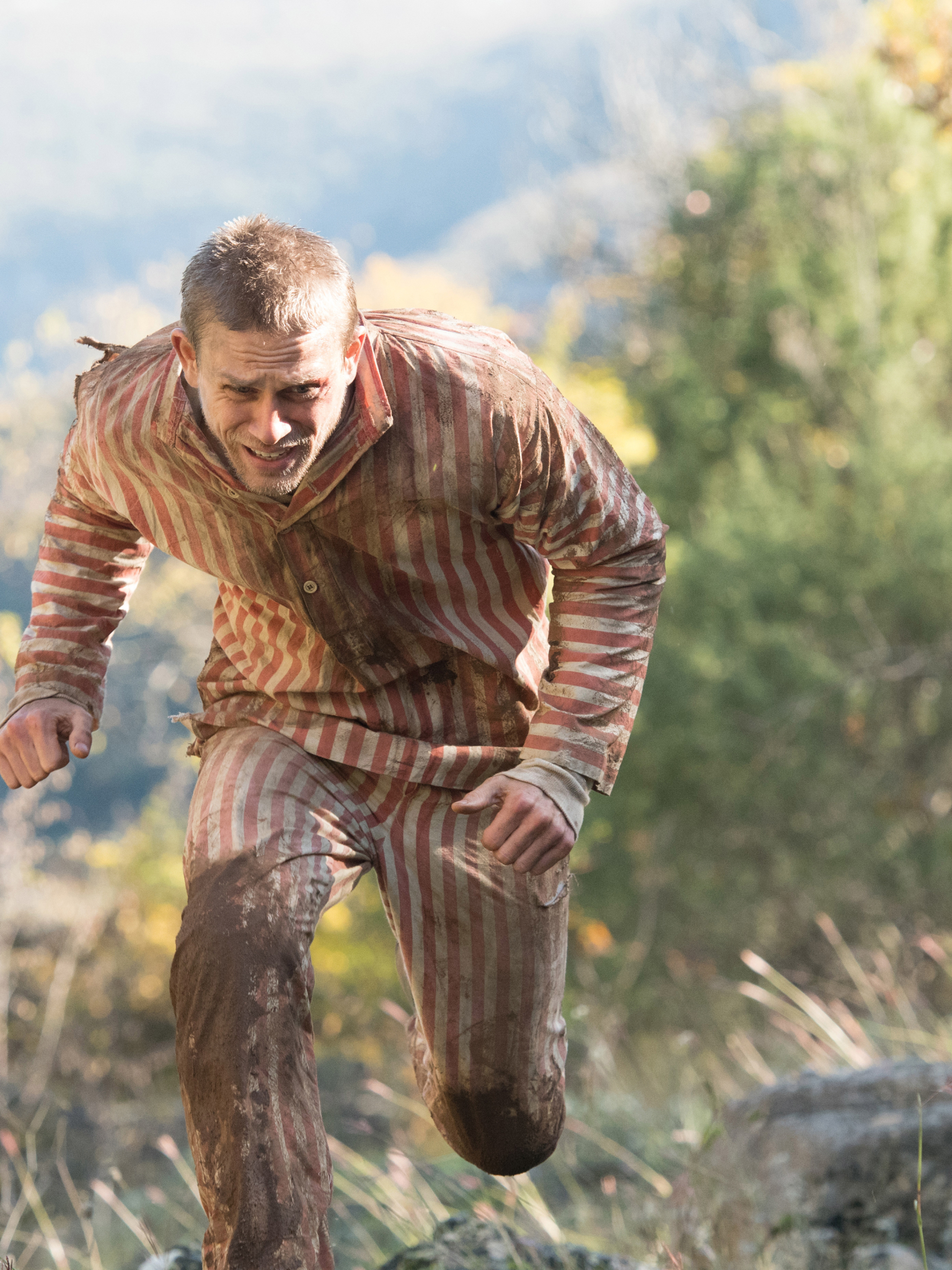 1536x2048 Papillon 2018 Movie Charlie Hunnam 1536x2048 Resolution ...