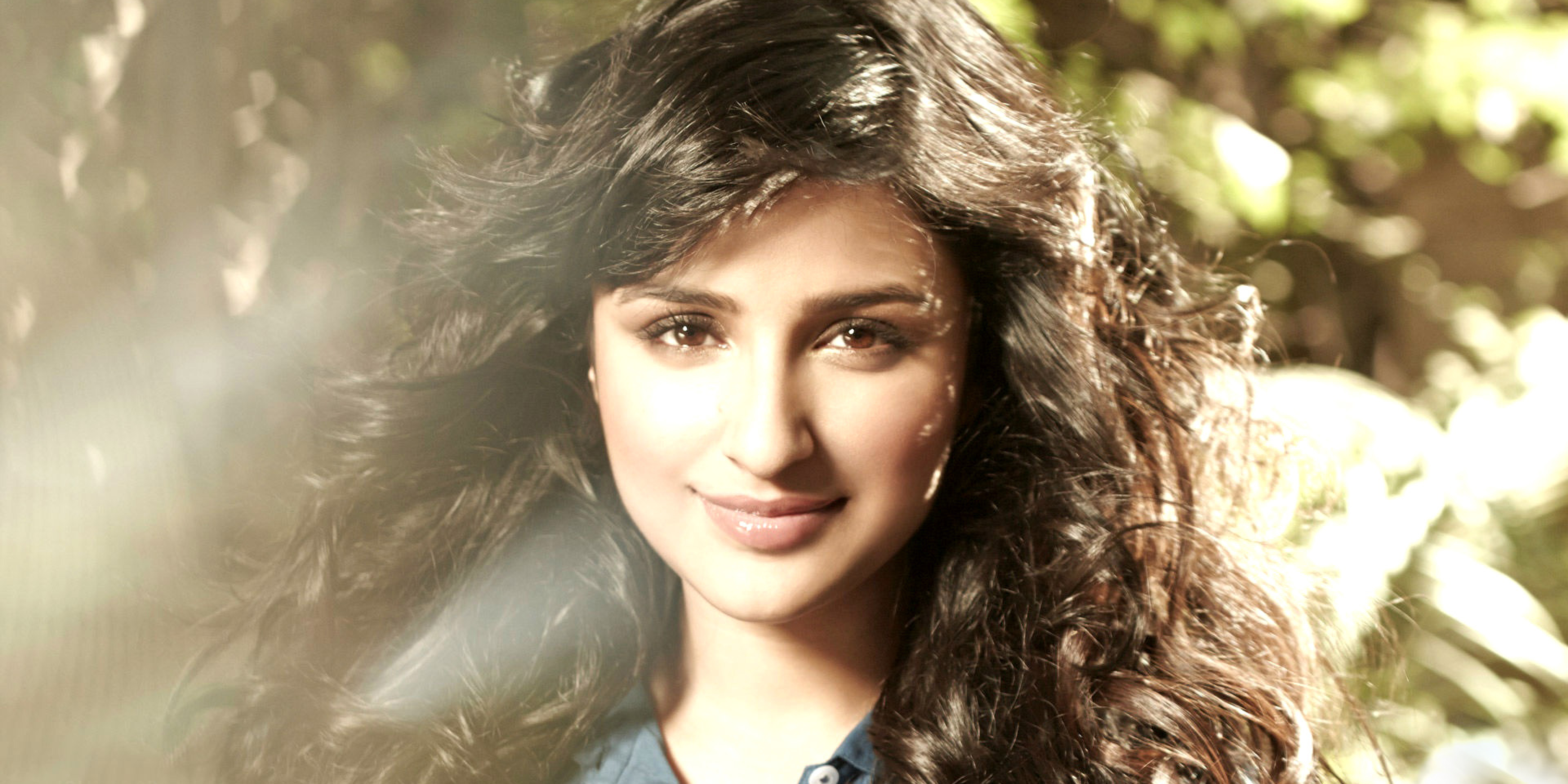 3840x1920 Parineeti Chopra gorgeous Close up wallpapers 3840x1920 ...
