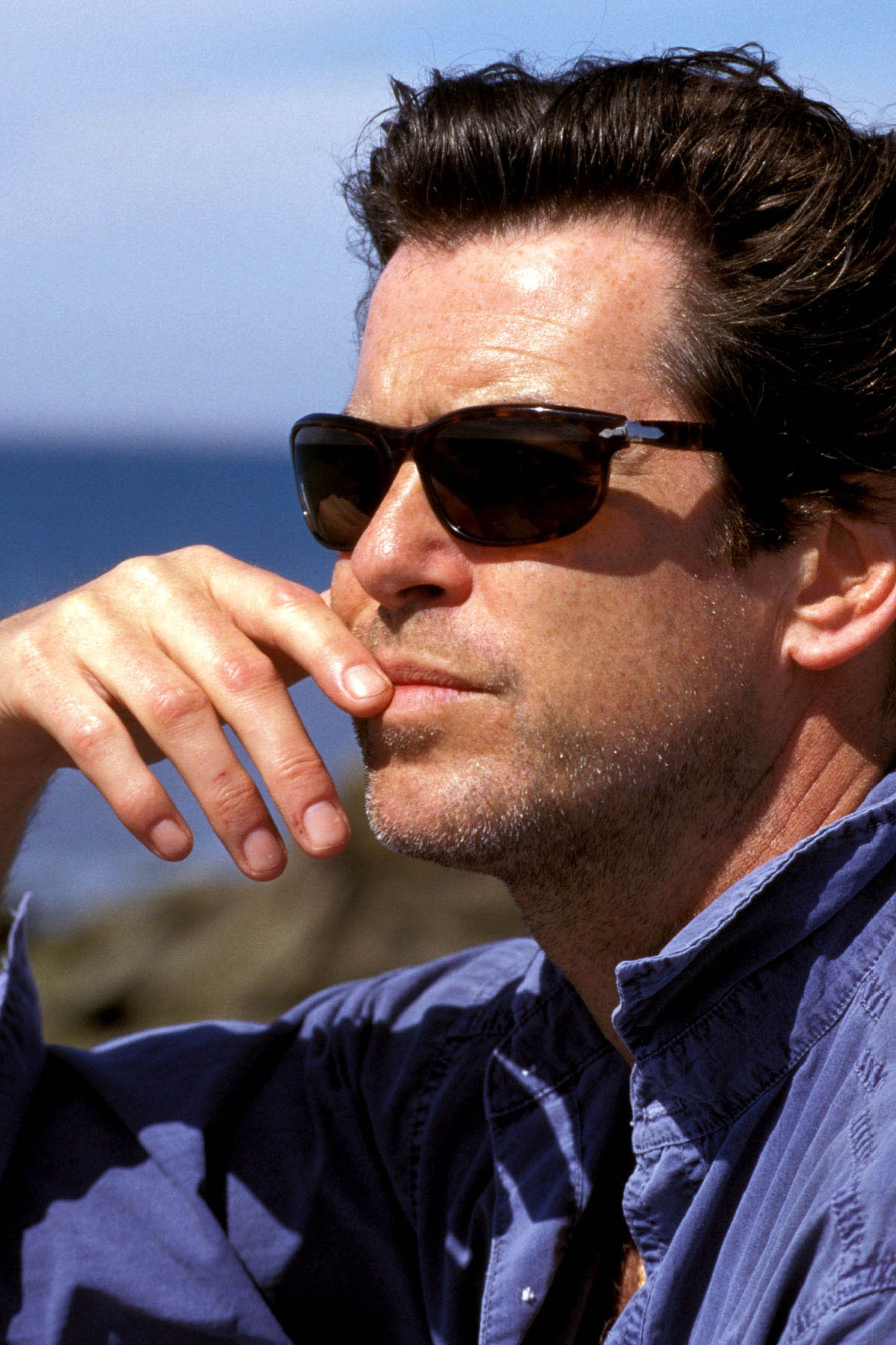 2000x3000 Resolution pierce brosnan, actor, man 2000x3000 Resolution ...