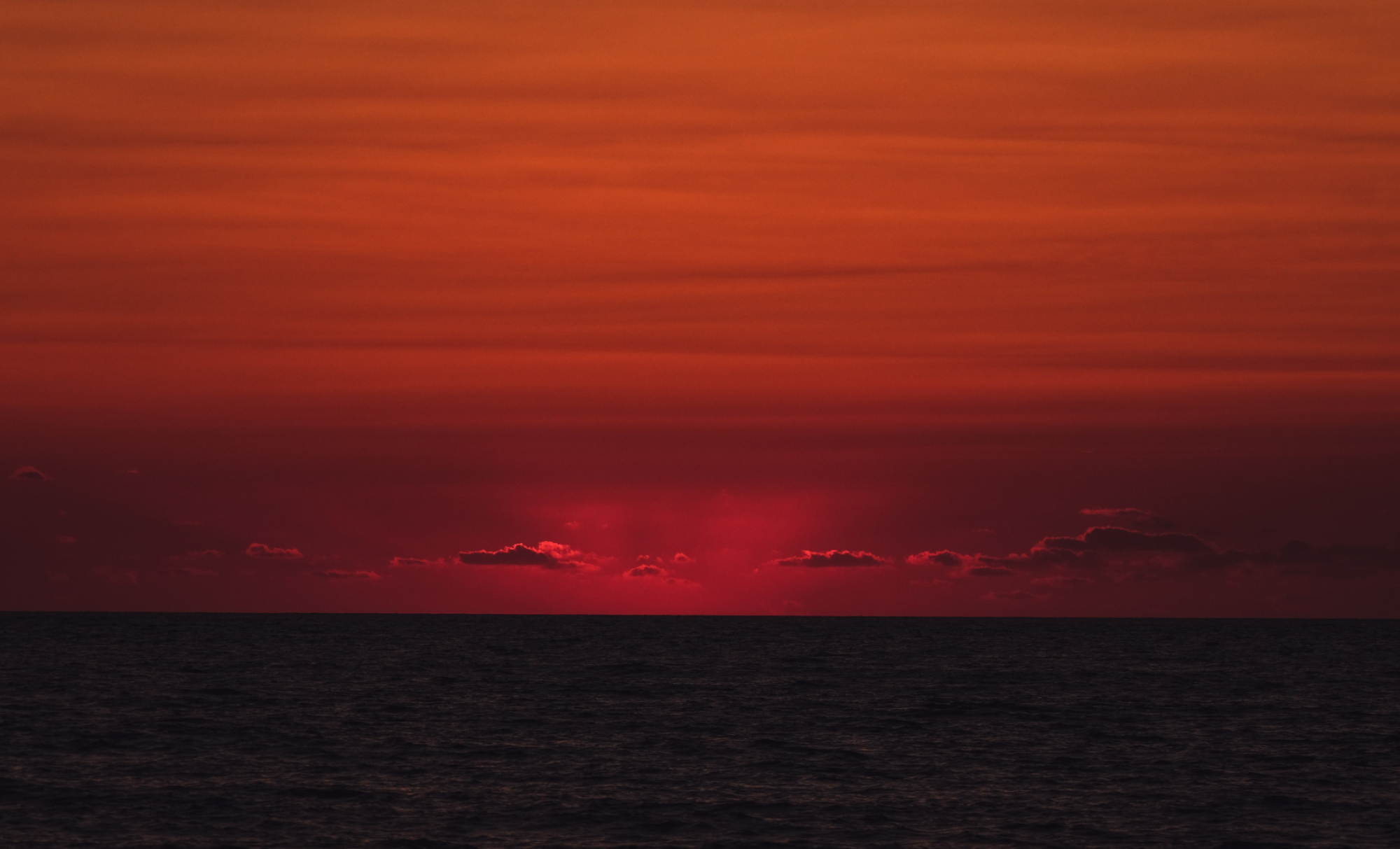 2000x1213 Resolution Red Sky 2021 2000x1213 Resolution Wallpaper ...