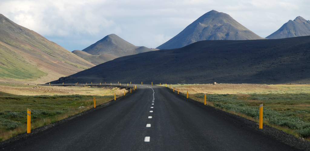 1024x500 Resolution Road With Background Of Mountains And Clouds ...