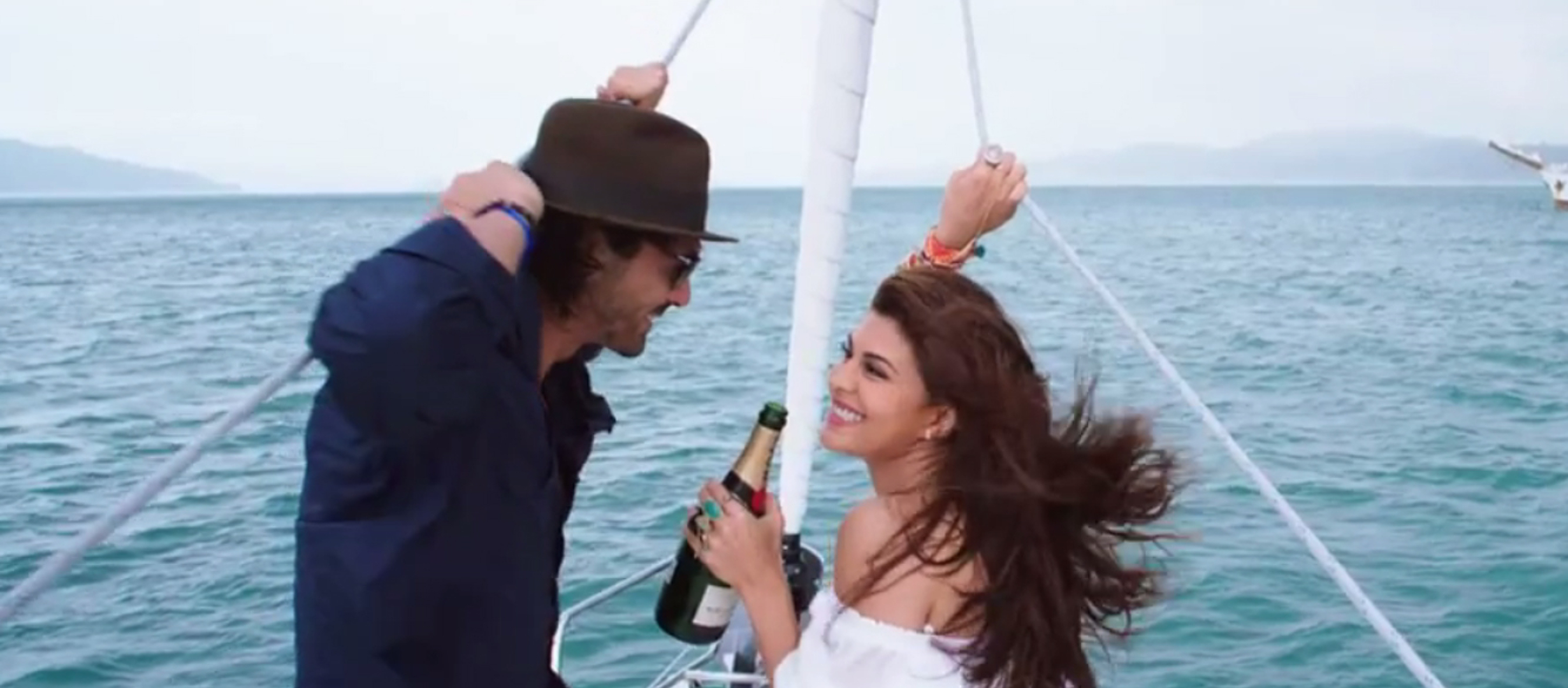 2460x1080 Roy Arjun Rampal Jacqueline Fernandez In Roy HD Images ...