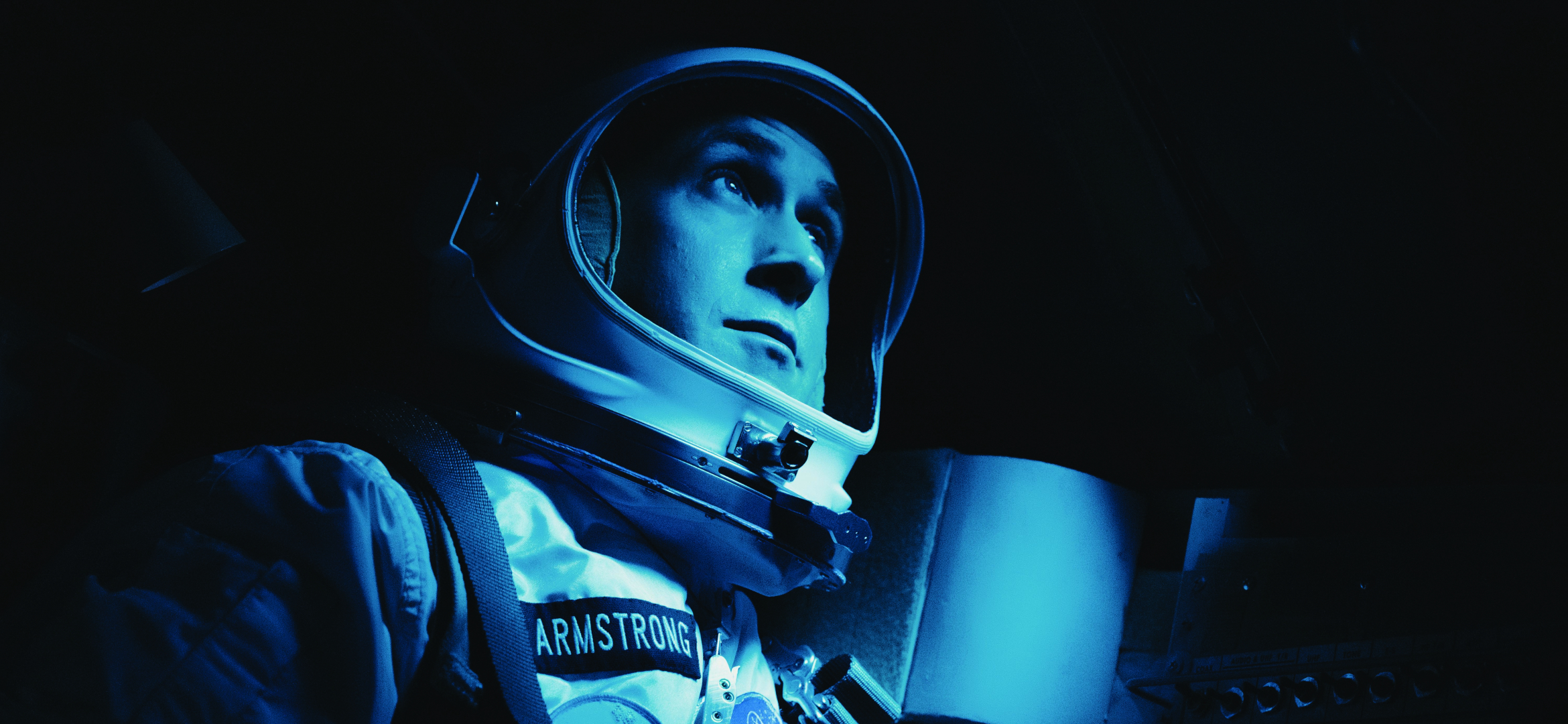 2340x1080 Ryan Gosling as Neil Armstrong in First Man Movie 2018 ...