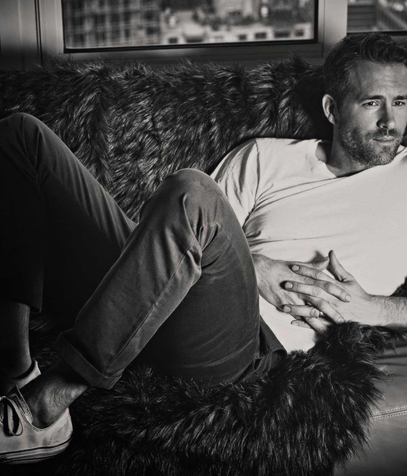 1366x1600 Resolution ryan reynolds, actor, photo shoot 1366x1600 ...