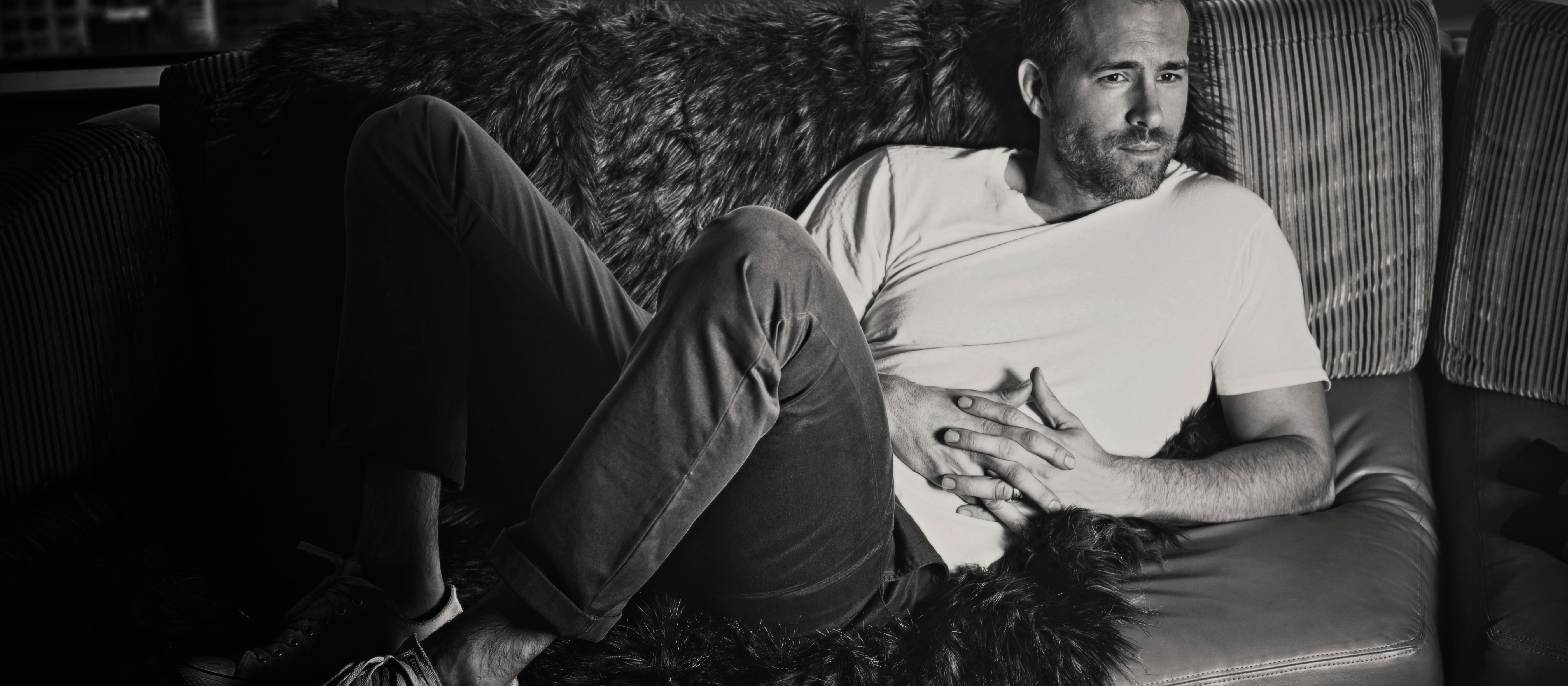 5600x2450 Resolution ryan reynolds, actor, photo shoot 5600x2450 ...