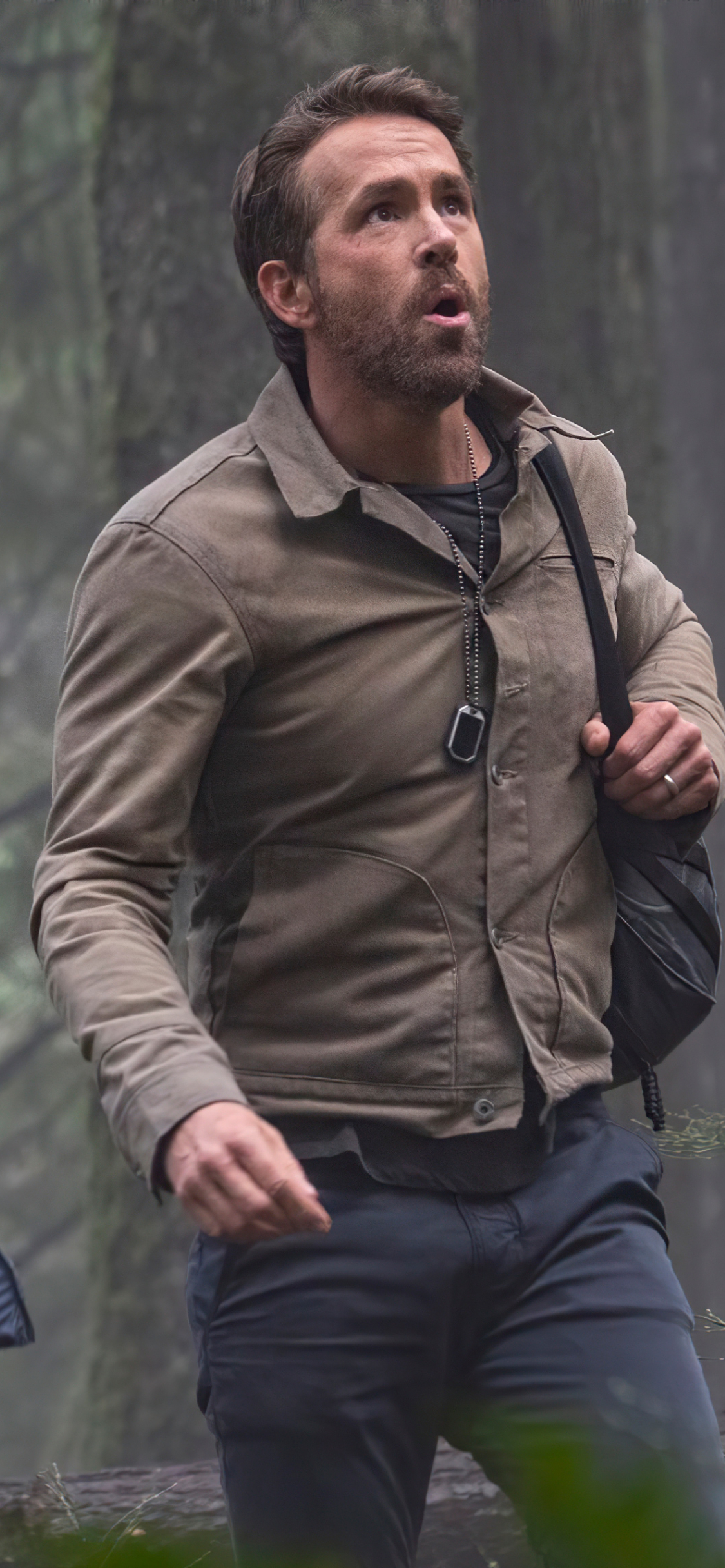 1125x2432 Resolution Ryan Reynolds in The Adam Project 1125x2432 ...