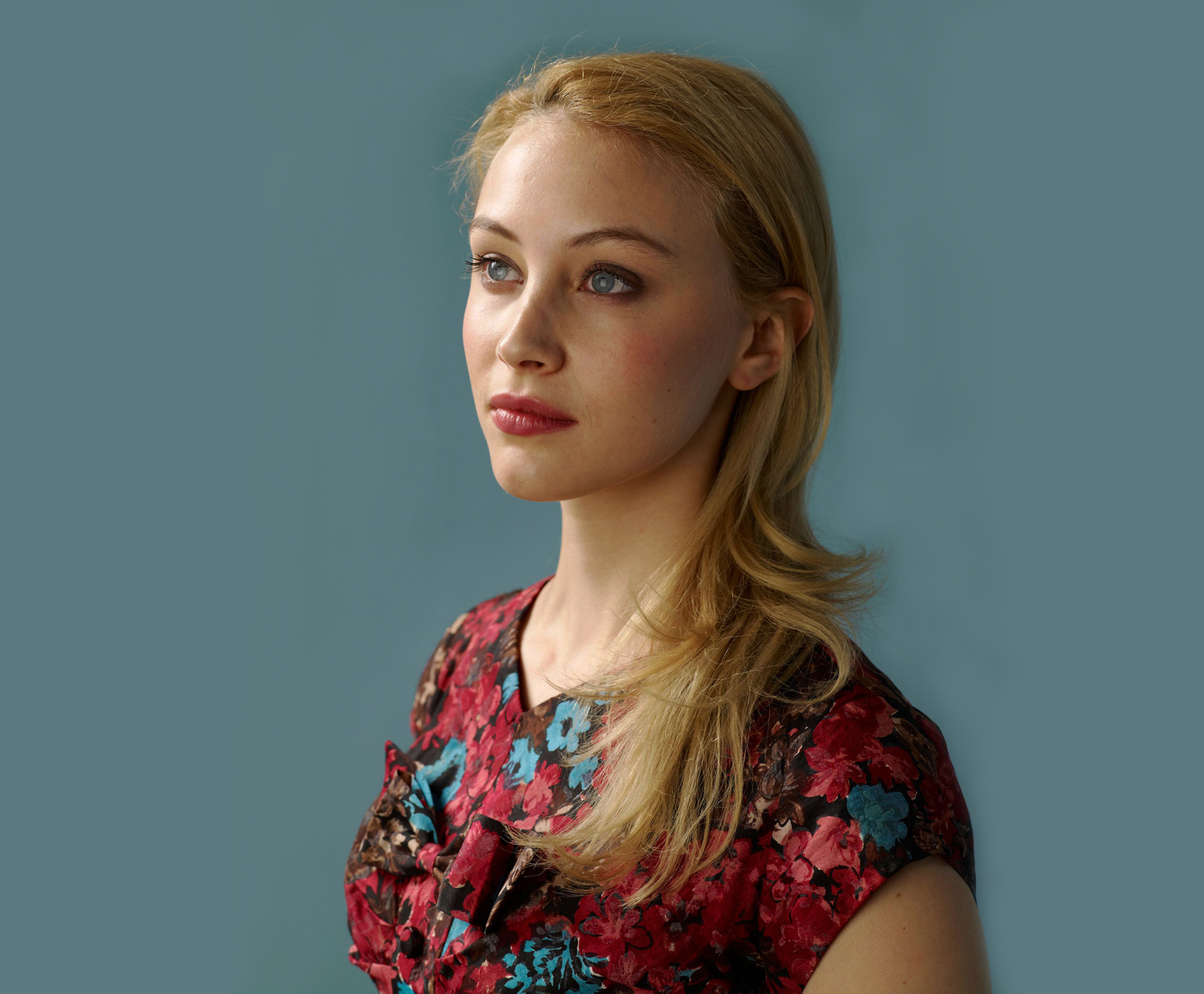 2520x2080 Resolution Sarah Gadon 2520x2080 Resolution Wallpaper ...