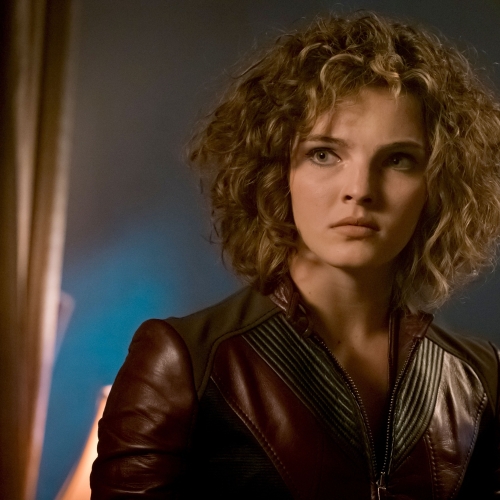 500x500 Selina Kyle Gotham Season 4 500x500 Resolution Wallpaper, HD TV ...