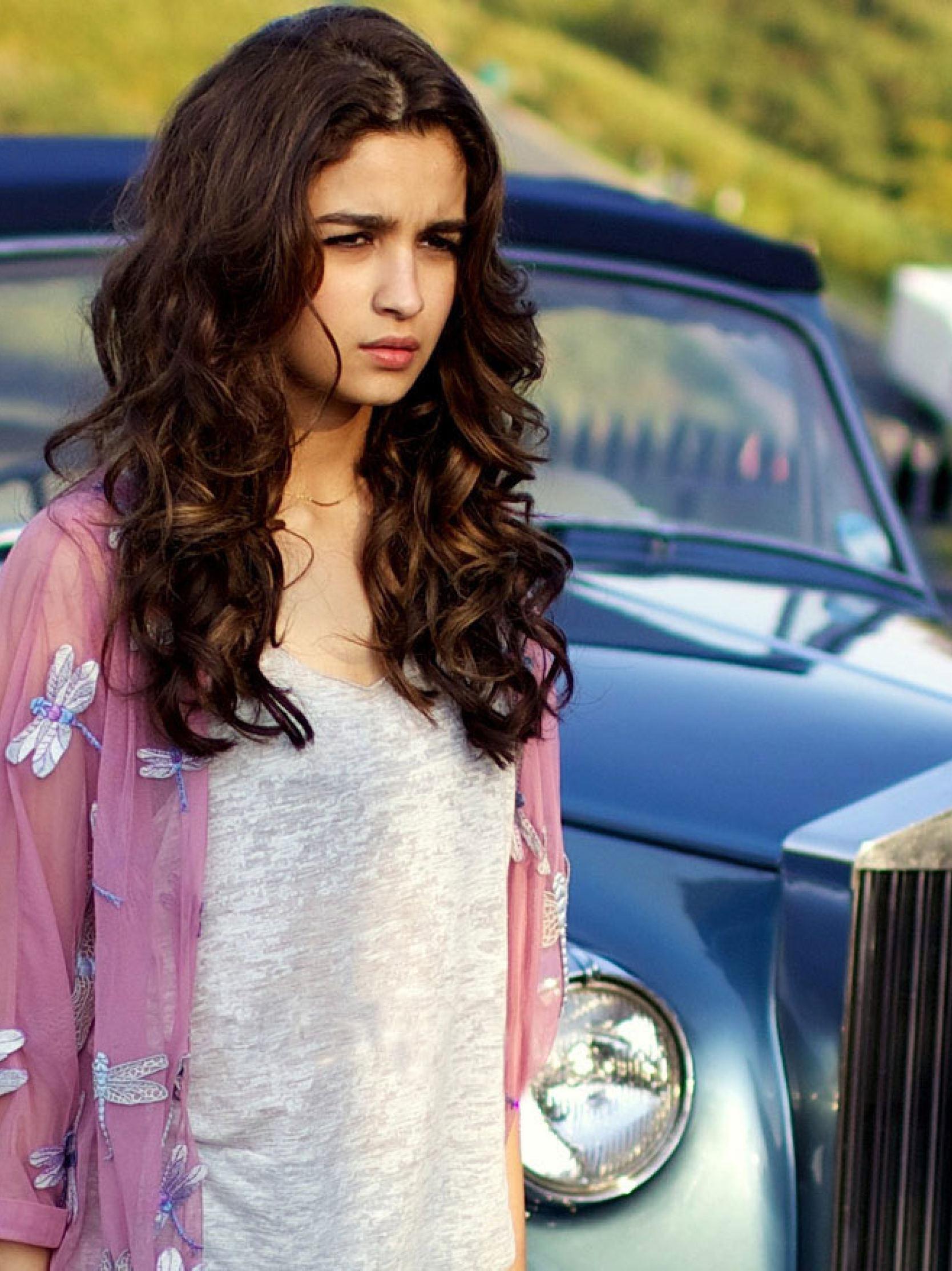 1668x2226 Resolution Shaandaar Alia Bhatt Hd Wallpapers 1668x2226 ...