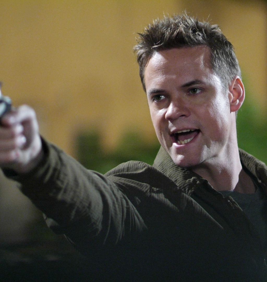 1024x1080 Resolution shane west, actor, weapons 1024x1080 Resolution ...