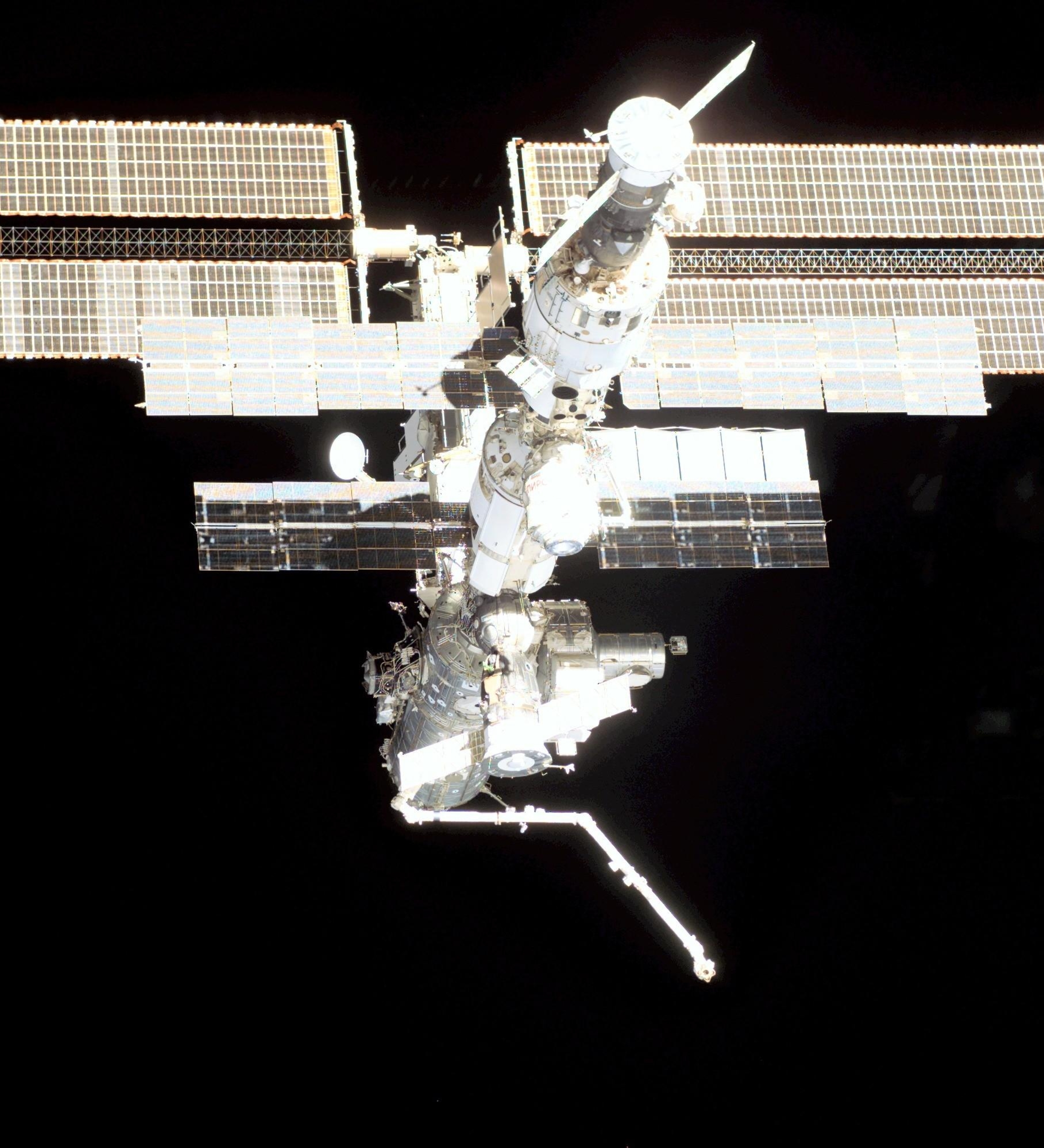 3980x4380 Resolution space, station iss, world 3980x4380 Resolution ...