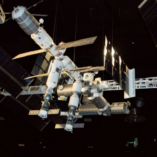 512x512 space station, layout, solar panels 512x512 Resolution ...