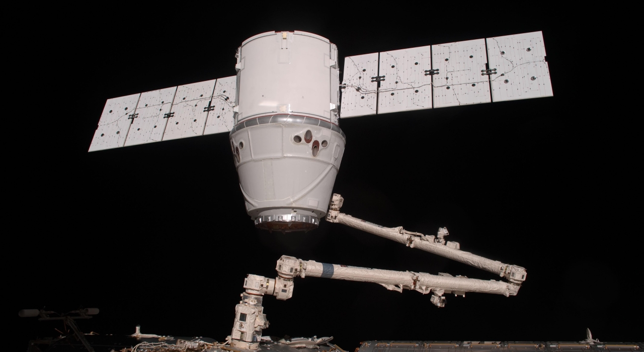 1280x700 Resolution spaceship dragon, iss, space 1280x700 Resolution ...