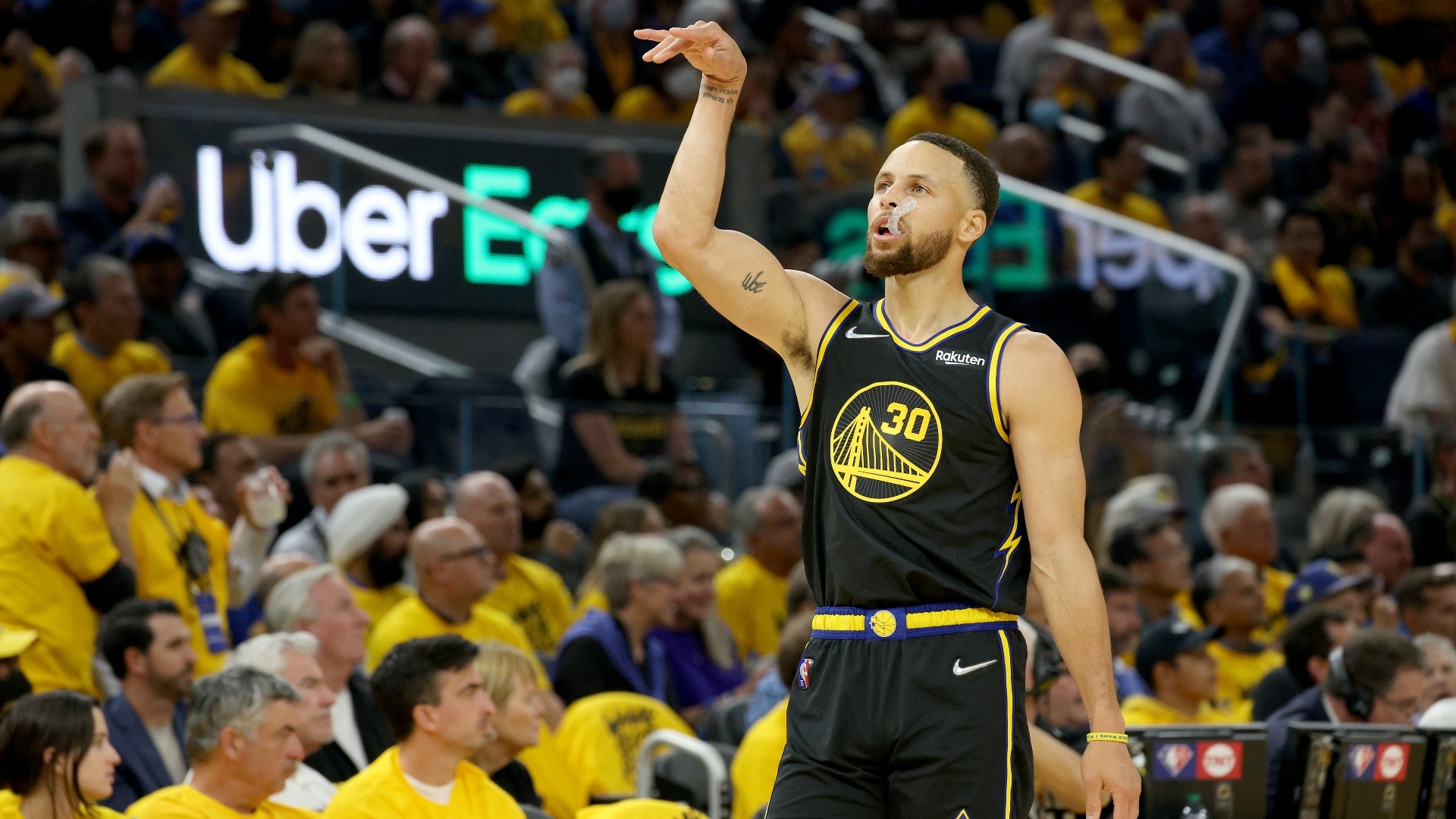 768x1280 Stephen Curry Golden State Warriors NBA 2022 768x1280