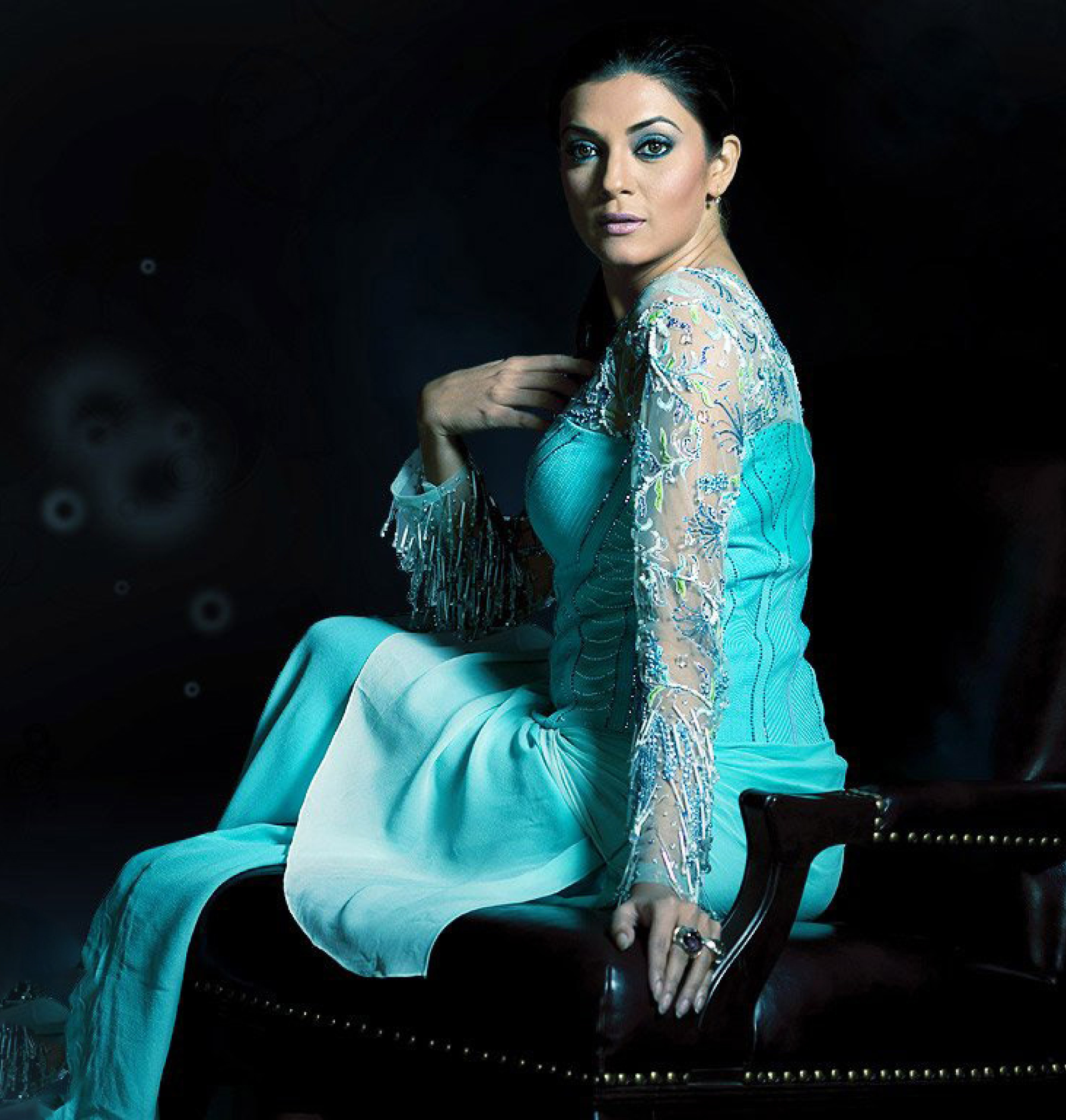 1980x2080 Resolution Sushmita Sen New Photos 1980x2080 Resolution ...