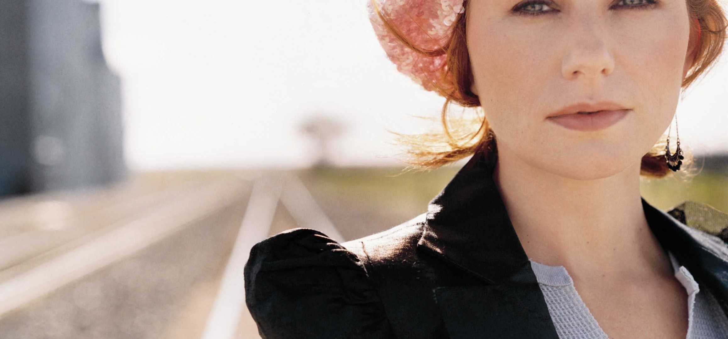 2316x1080 Resolution tori amos, singer, beret 2316x1080 Resolution ...