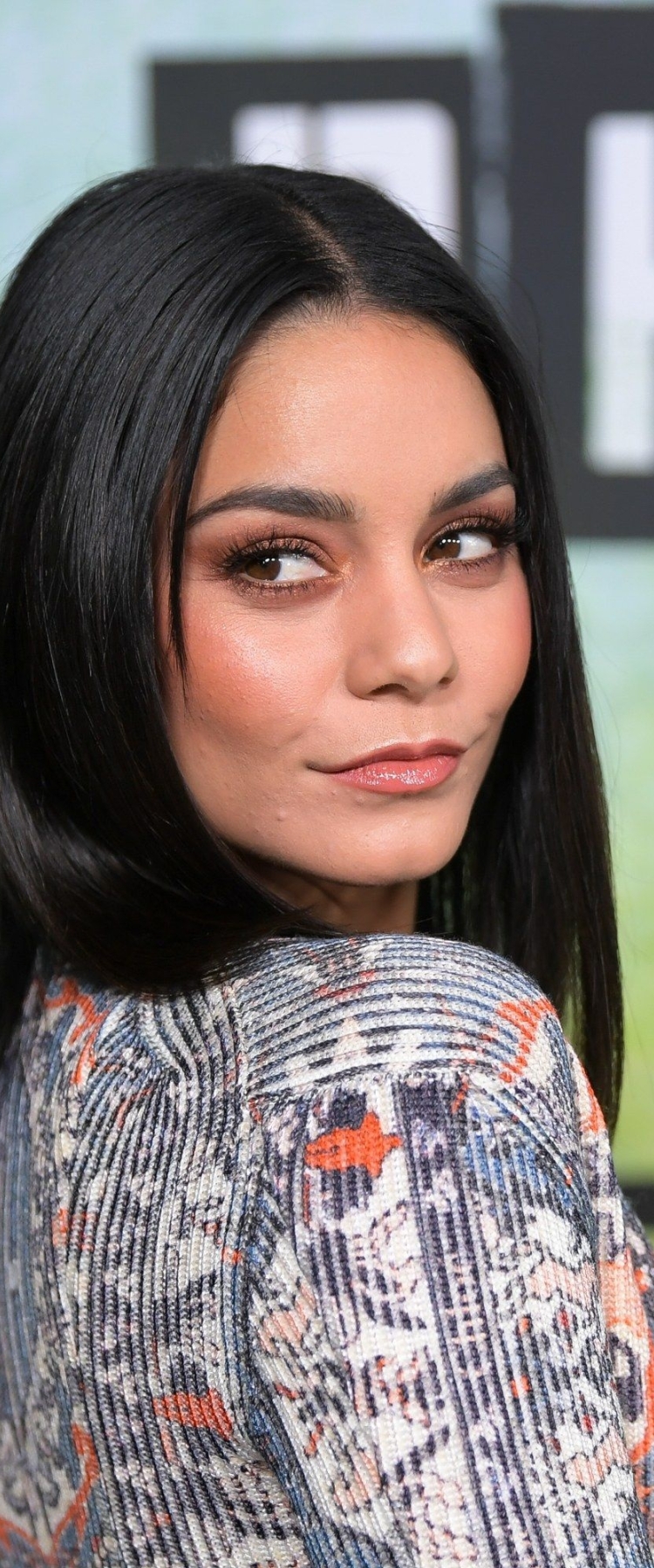 750x1800 Vanessa Hudgens Actress 2020 750x1800 Resolution Wallpaper, HD ...