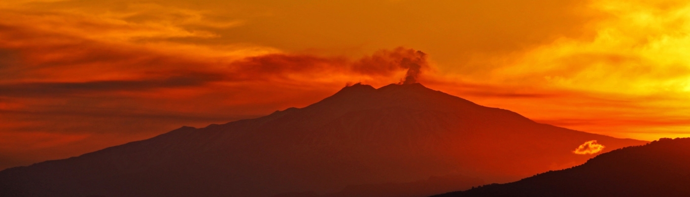 1400x400 Resolution Volcano in Italy Sunset 1400x400 Resolution ...